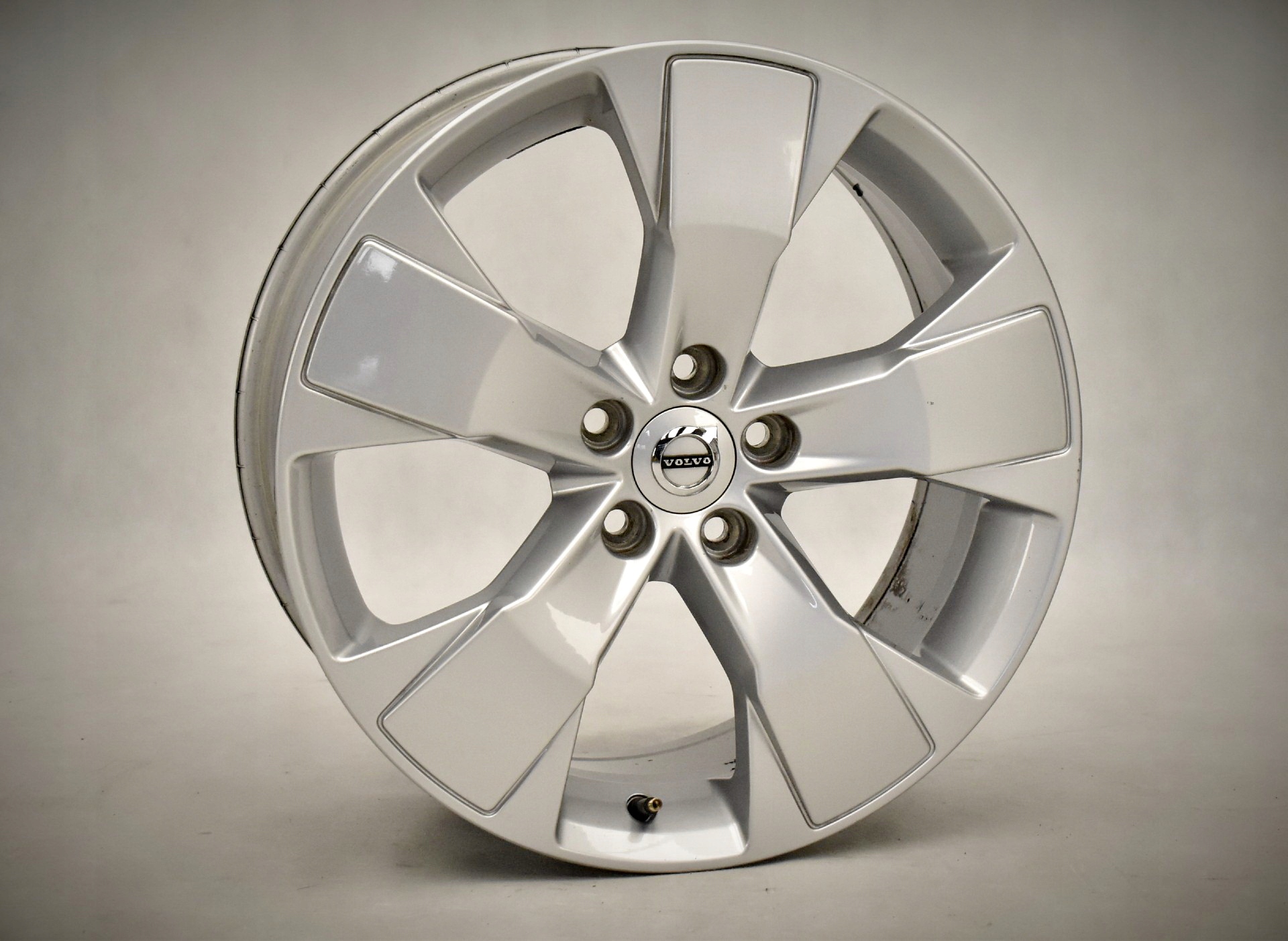 Felga aluminiowa Volvo OE 31680403 7.5" x 18" 5x108 ET 50,5 za 2999 ...