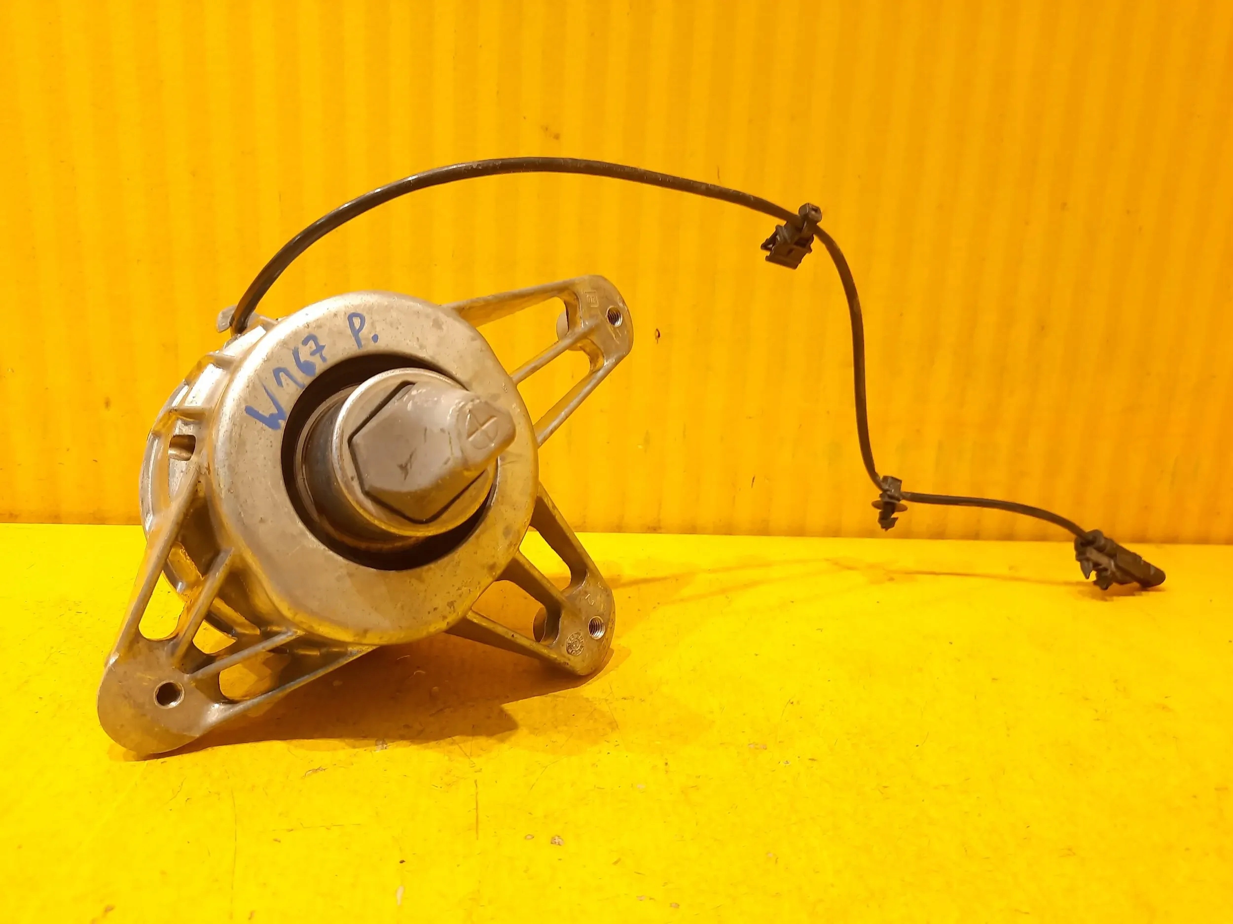 Mercedes-Benz GLE W167 ŁAPA PODUSZKA SILNIKA PRAWA A1672407700 ...