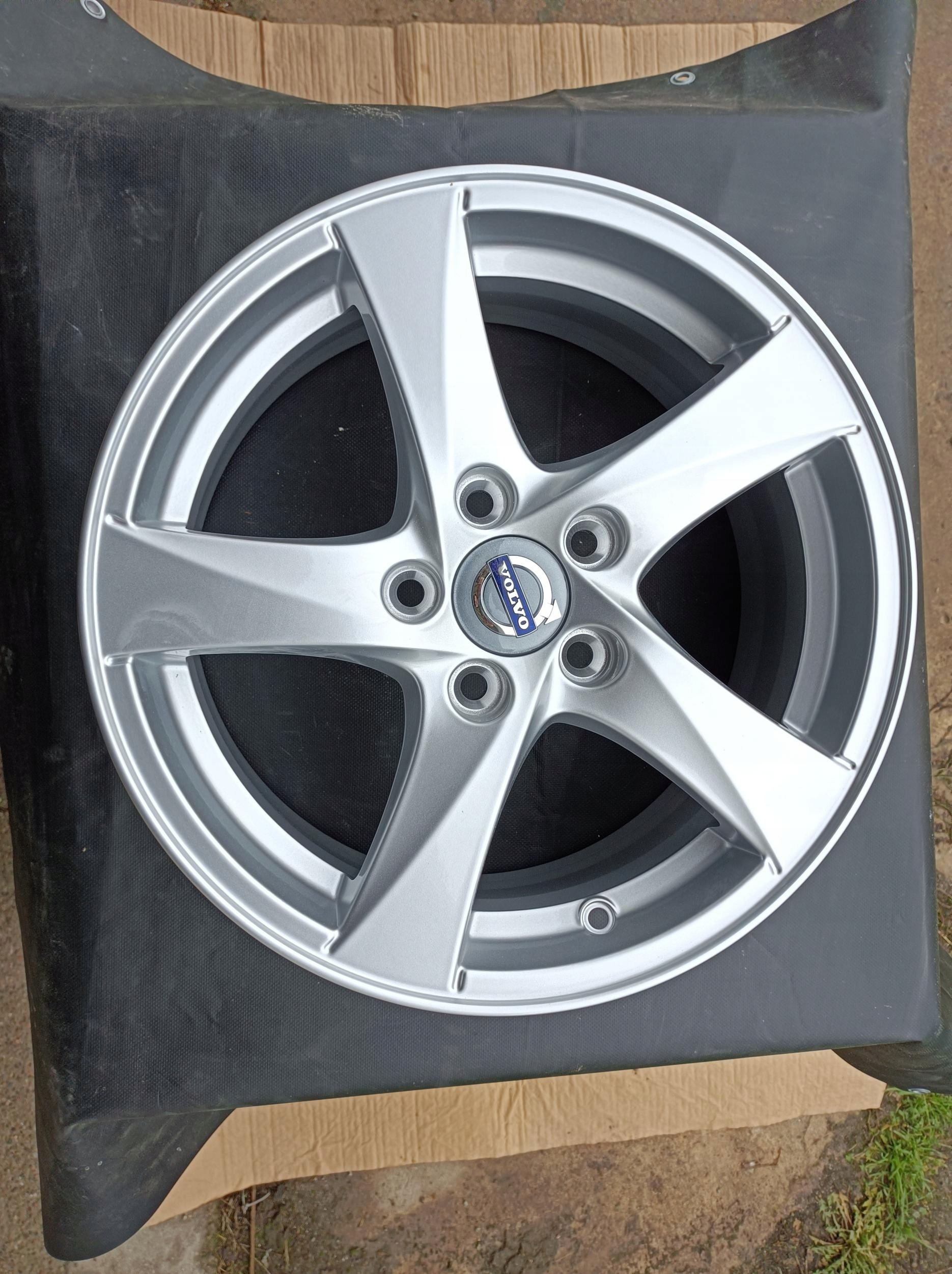 Felga aluminiowa Volvo OE s60 7.0" x 16" 5x108 ET 50 • Cena, Opinie - Allegro