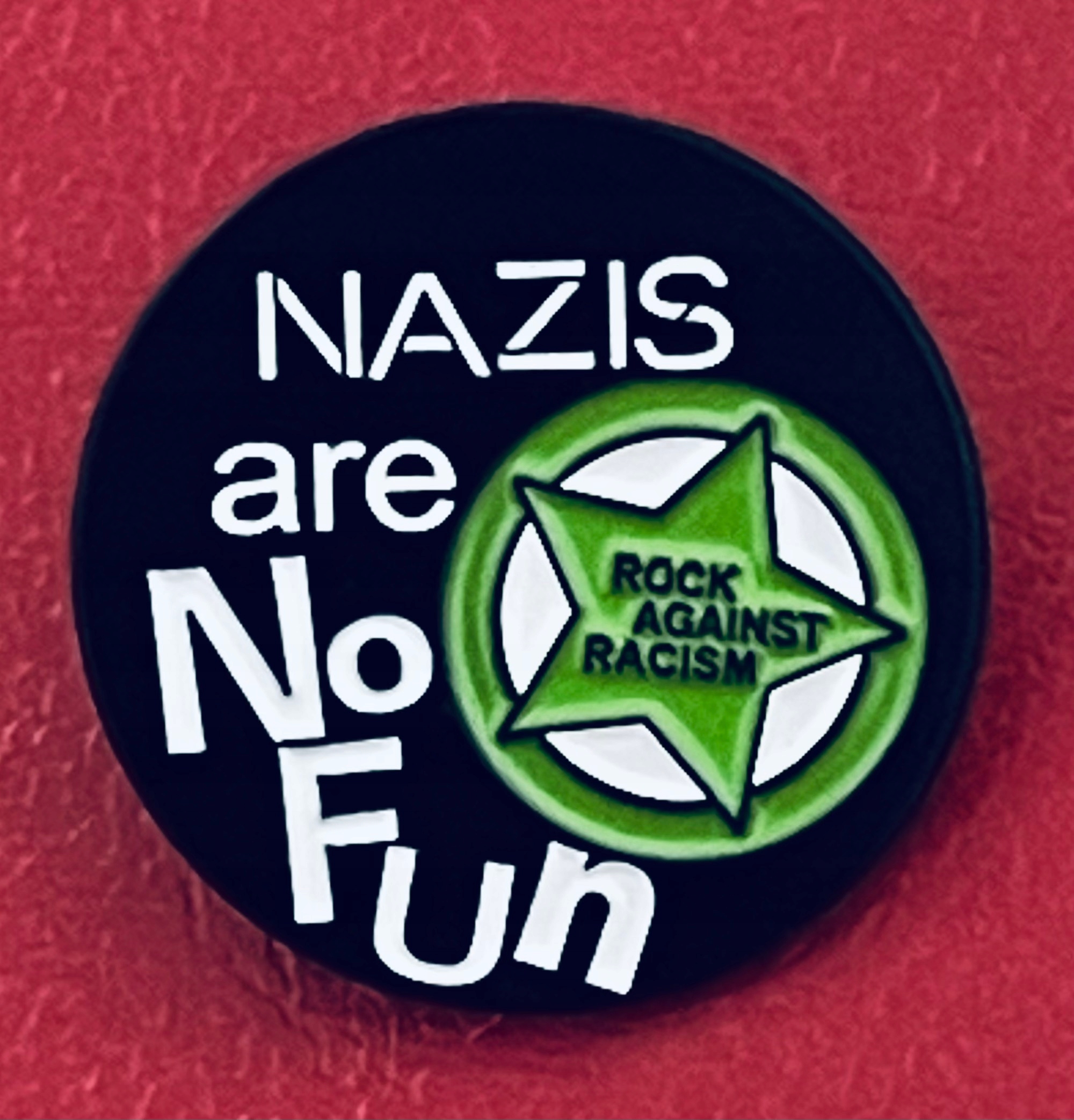ROCK AGAINST RACISM logó pin fém kitűző punk antifa, • Ár, Vélemények ...