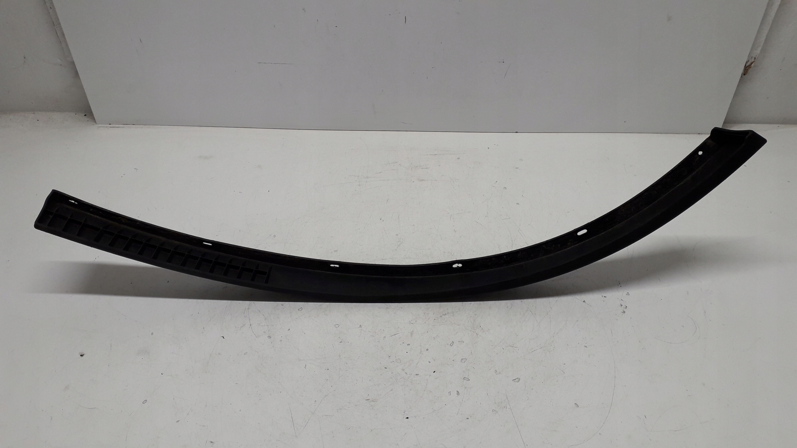 VOLVO FH4 ГУМОВИЙ БАМПЕР ДЛЯ ГУБ 84038584 купити на Avtoex з Польщі в ...