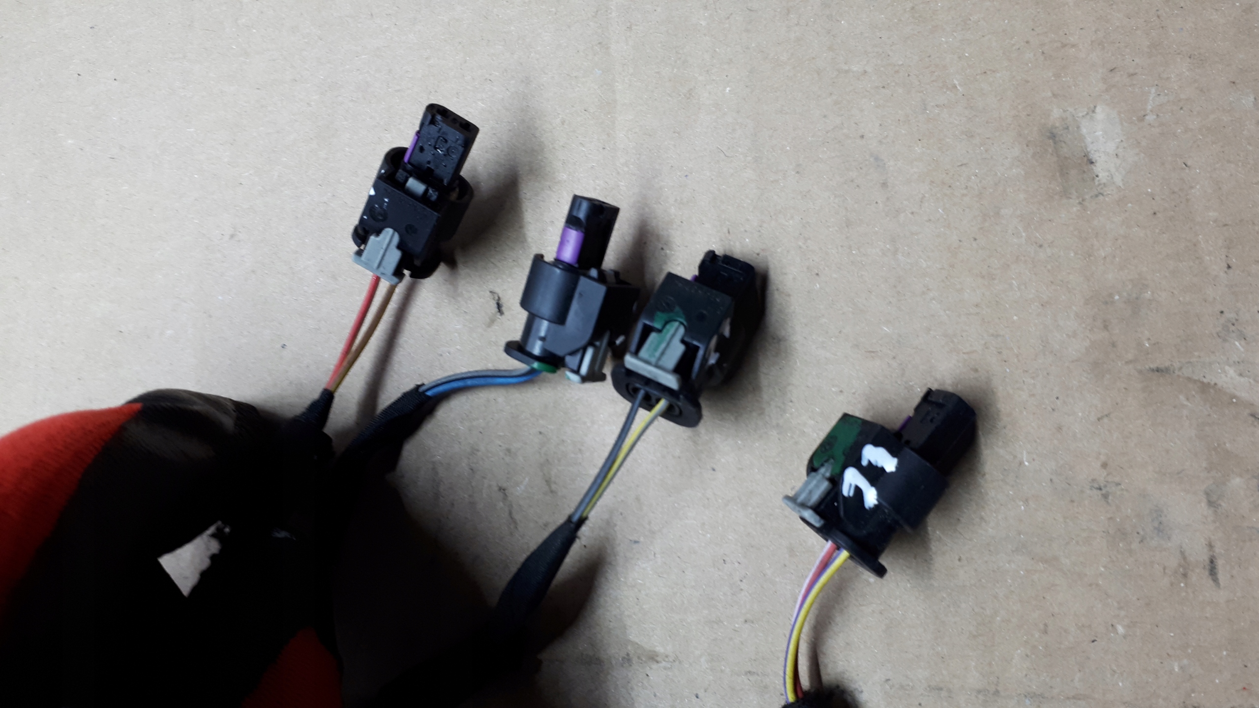 KOSTKA WTYCZKA ZŁĄCZE AUDI VW 4F0973702 2PIN • Cena, Opinie - Allegro