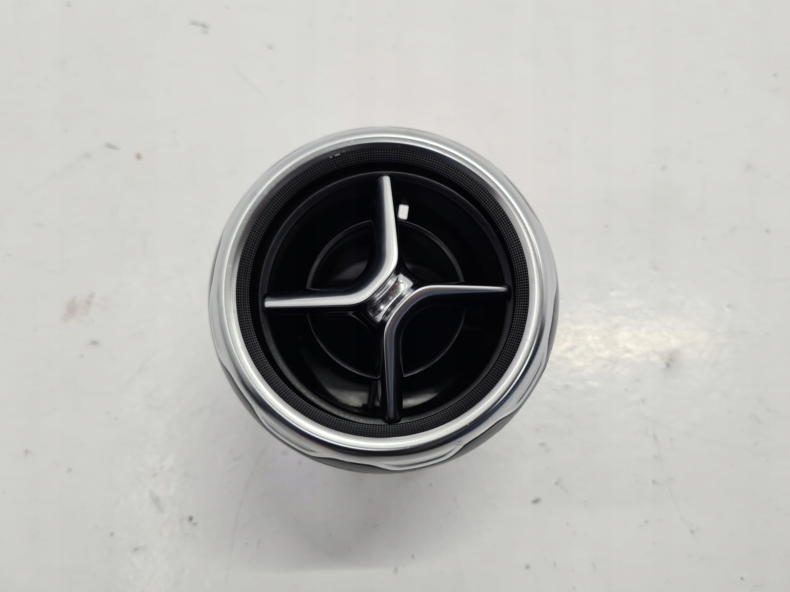 Kratka nawiewu boczna Mercedes-Benz OE A1568300100 • Cena, Opinie - Allegro