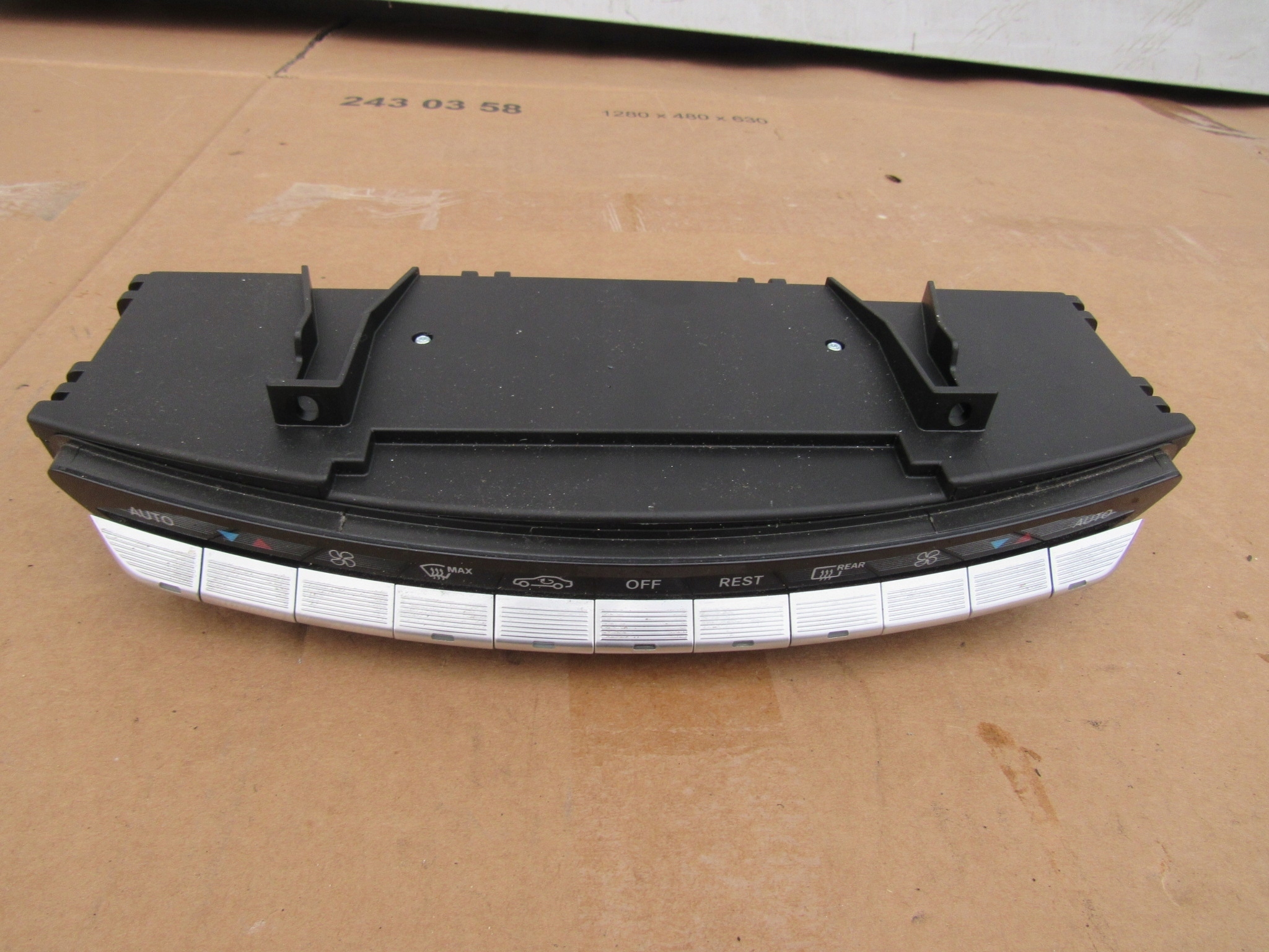 Panel klimatyzacji nawiewu Mercedes-Benz OE A2219055200 • Cena, Opinie ...