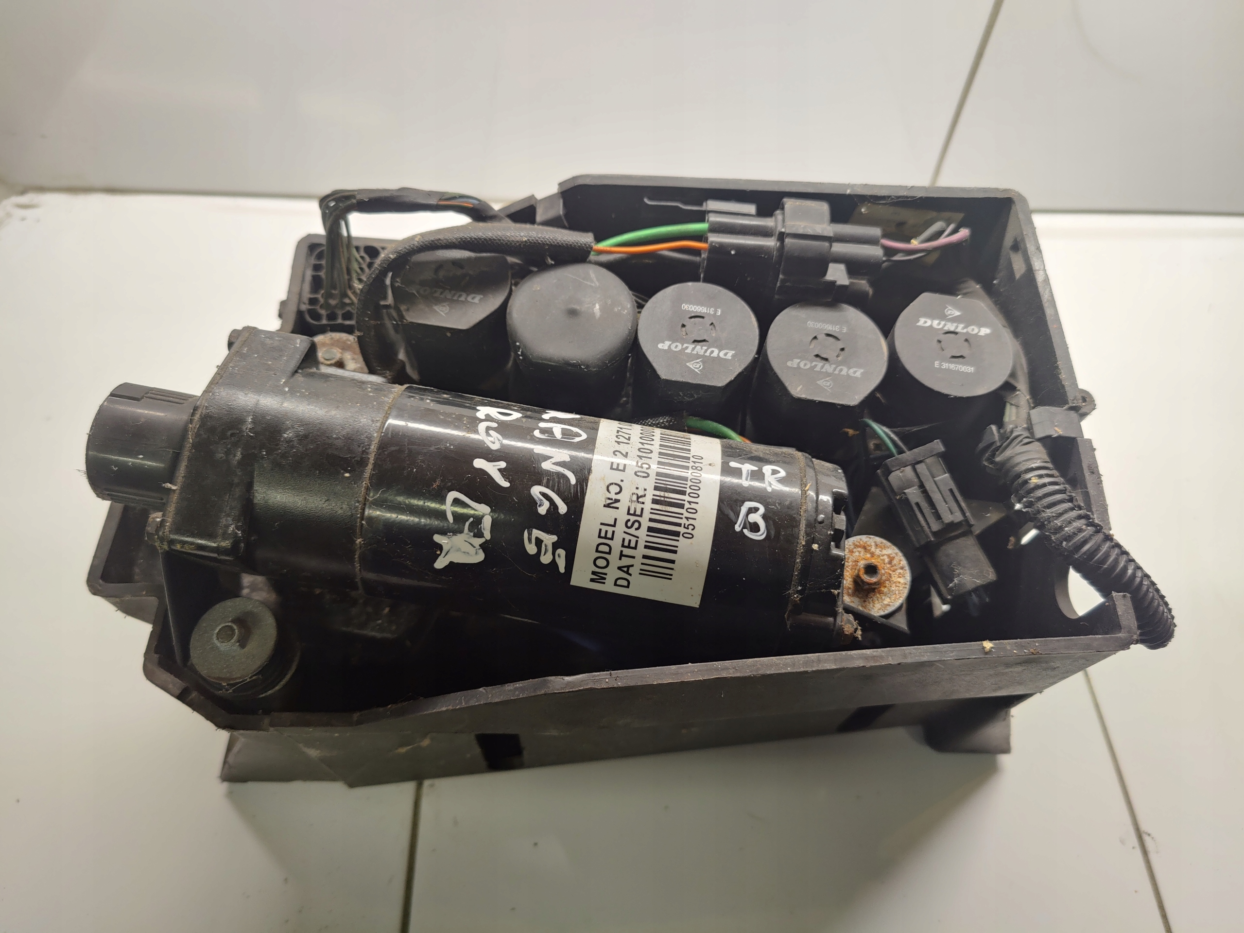 RANGE ROVER P38 KOMPRESOR POMPA ZAWIESZENIA E212710013 za 1050.00PLN z Kielce - Allegro ...