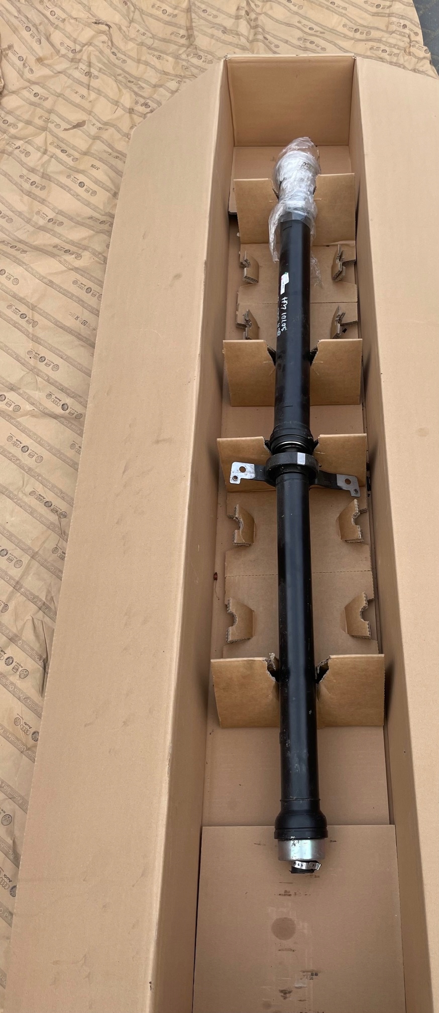 Audi OE 80A521101B zawieszenie, wał napędowy za 900.00PLN z Kostrzyn ...