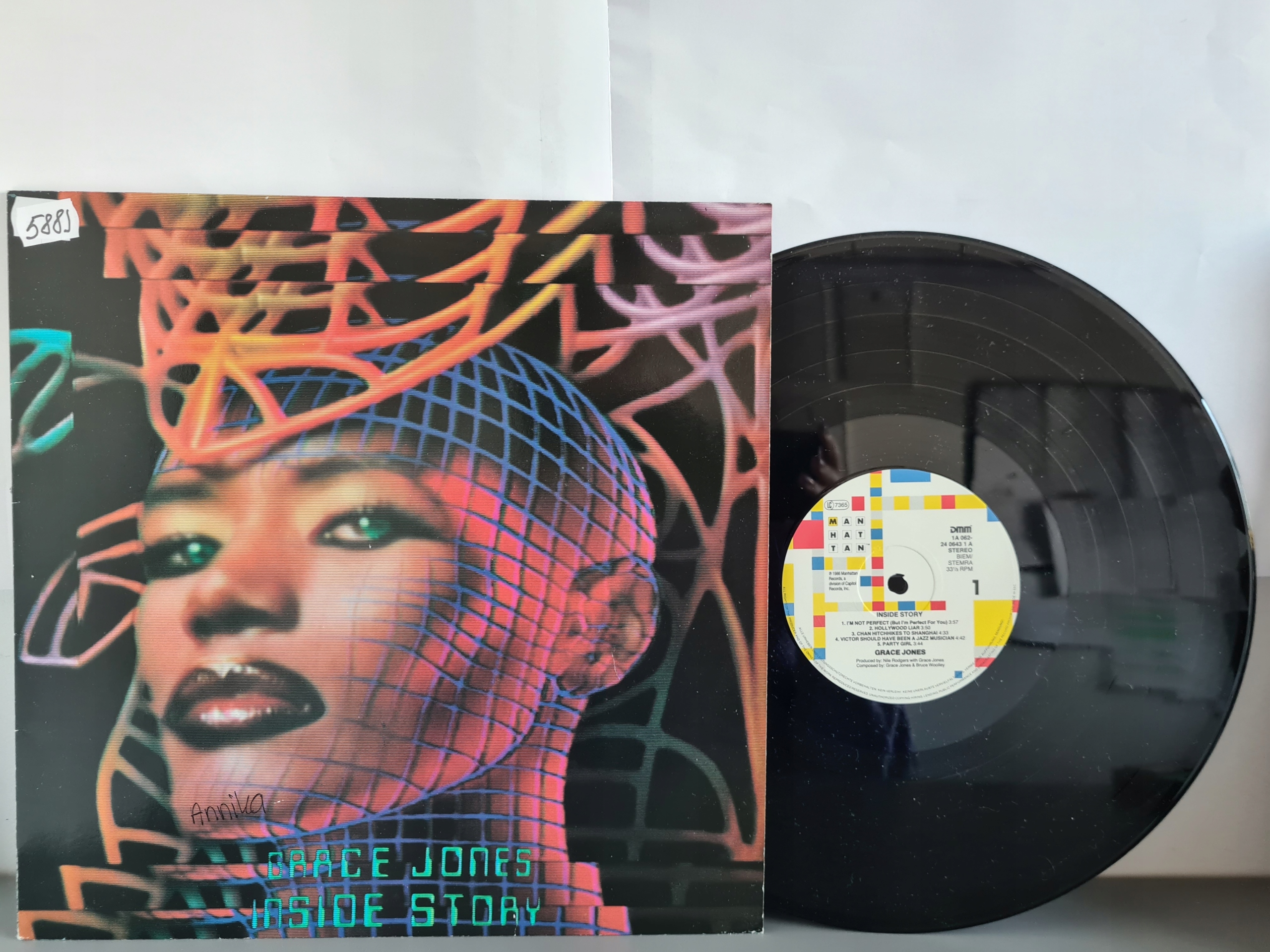 Grace Jones - Niska cena na Allegro