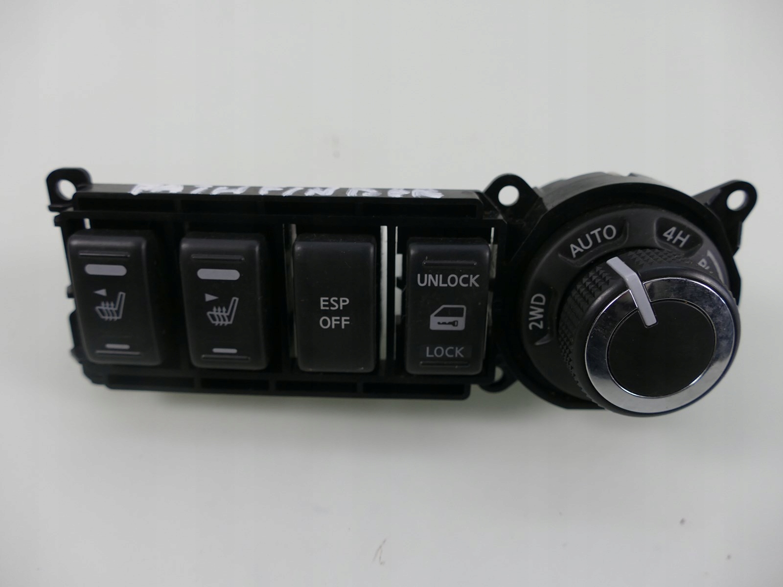 NISSAN PATHFINDER R51 LIFT PANEL NAPĘDU PRZYCISKÓW za 500 zł z Włodawa ...