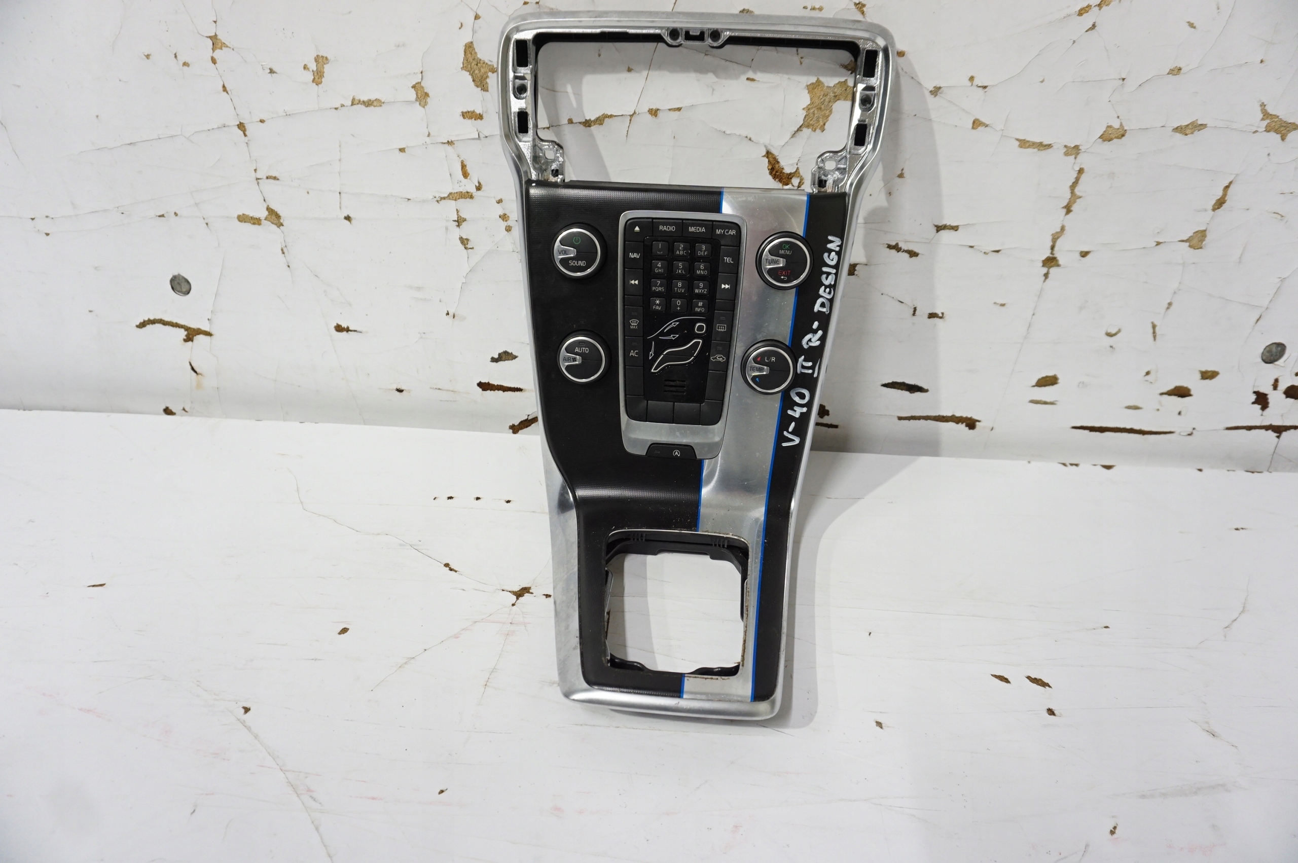 PANEL RADIA NAWIEWU R-DESIGN VOLVO V40 II • Cena, Opinie - Allegro