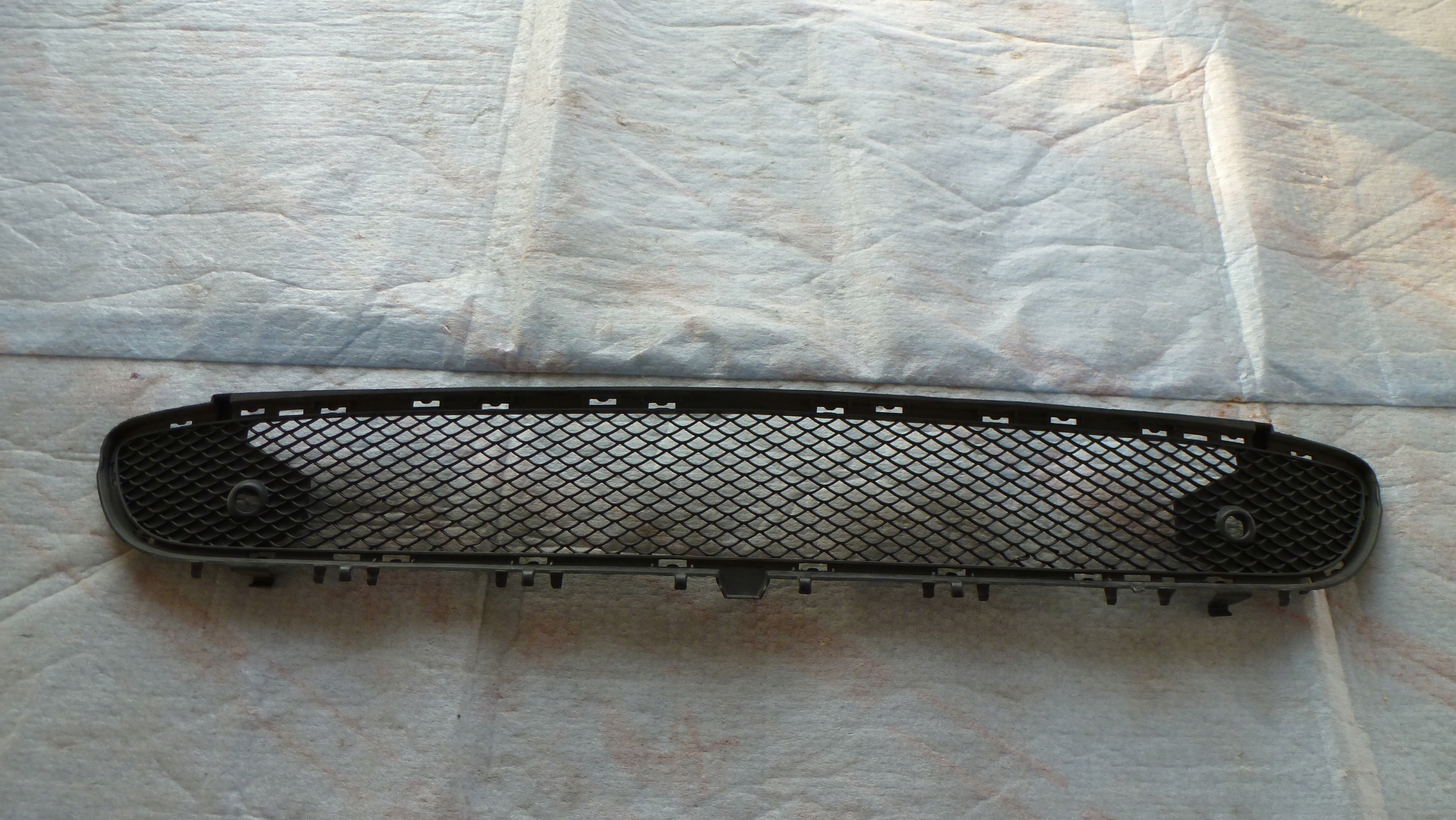 Mercedes-Benz OE A1568853122 kratka wentylacyjna, zderzak - porównaj ...