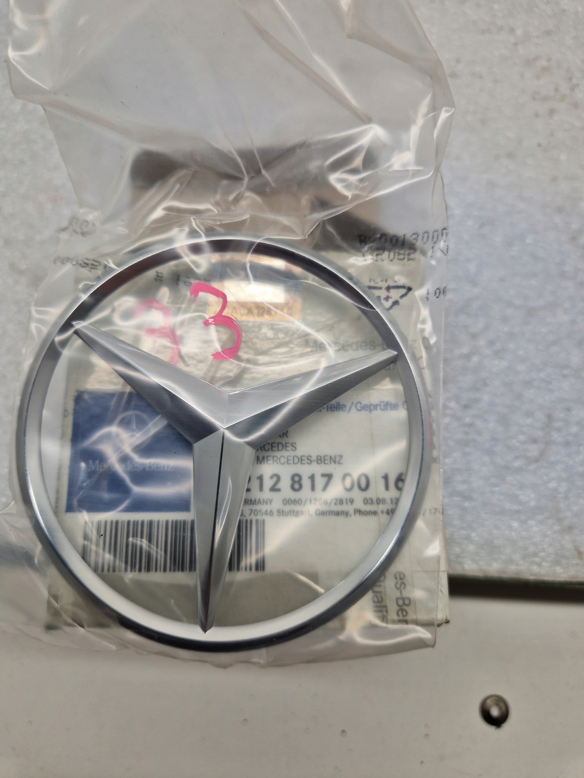 EMBLEMAT LOGO ZNACZEK MERCEDES GWIAZDA W NA KLAPE KLAPY A2128170016 E ...