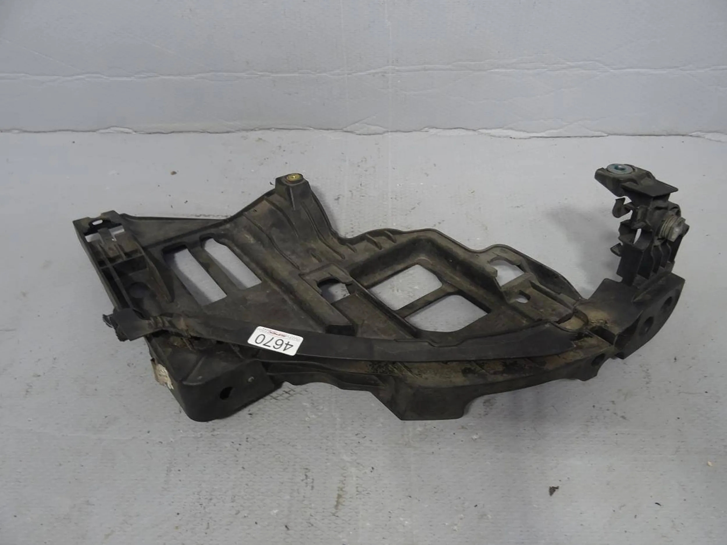 MOCOWANIE ŚLIZG LAMPY PRAWY VW Golf VI 5K0807228 5K0807228 za 110 zł z ...