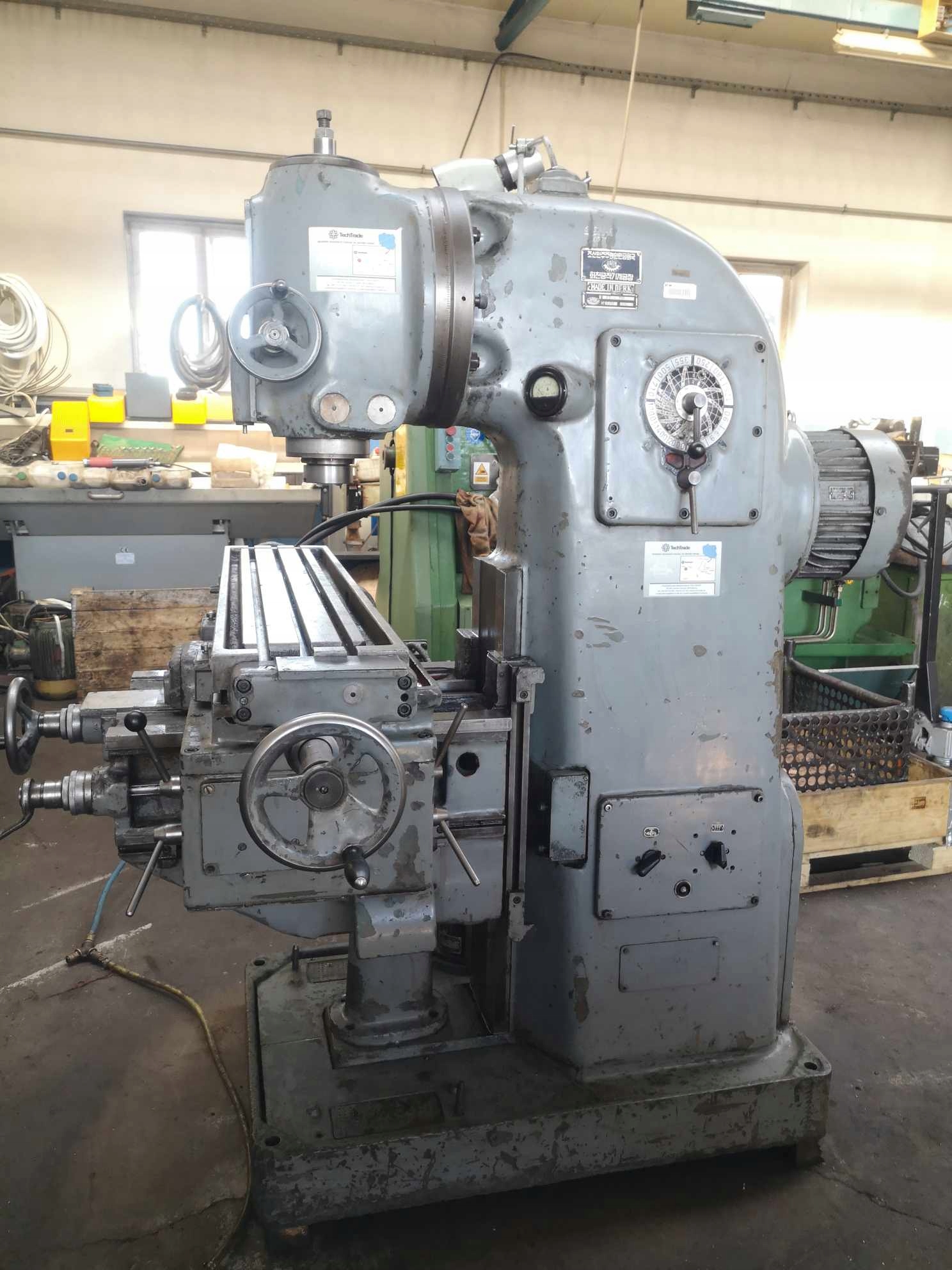 FREZARKA PIONOWA F2-250 (TOS FA-3V) Z LABORATORIUM + DTR • Cena, Opinie ...