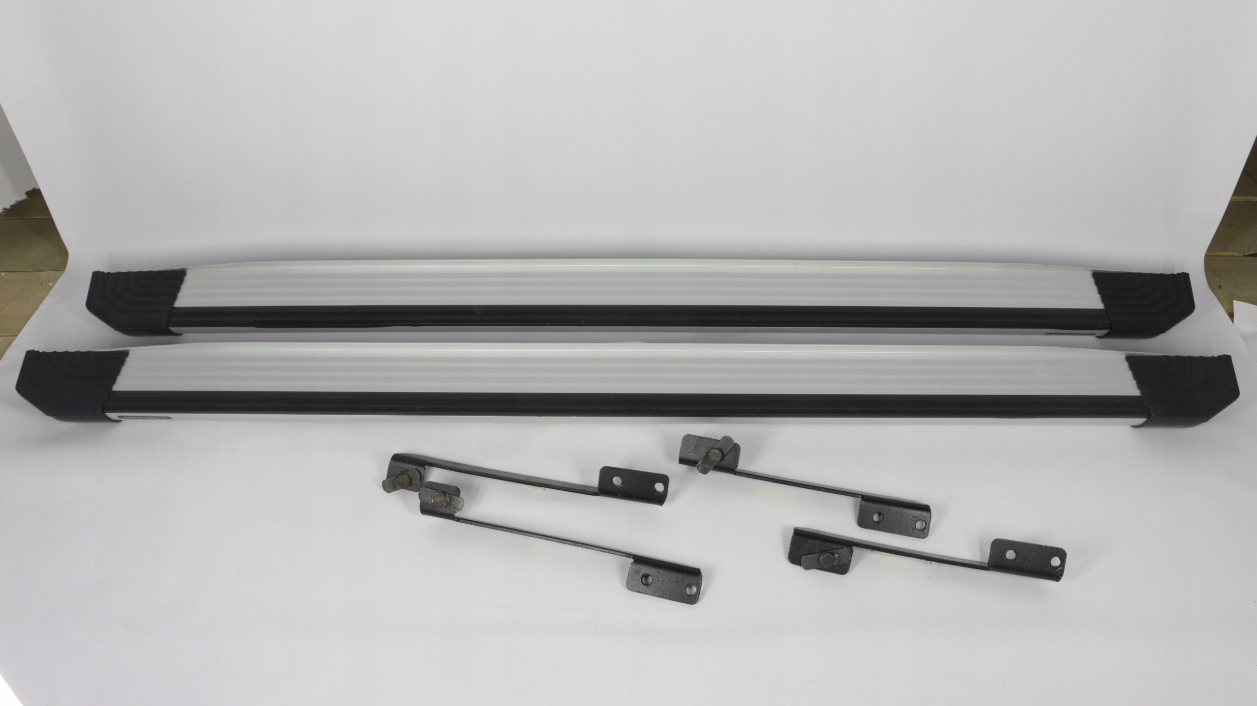 Progi boczne stopnie Citroen Berlingo 2008-2018 Gordion wersja krótka ...