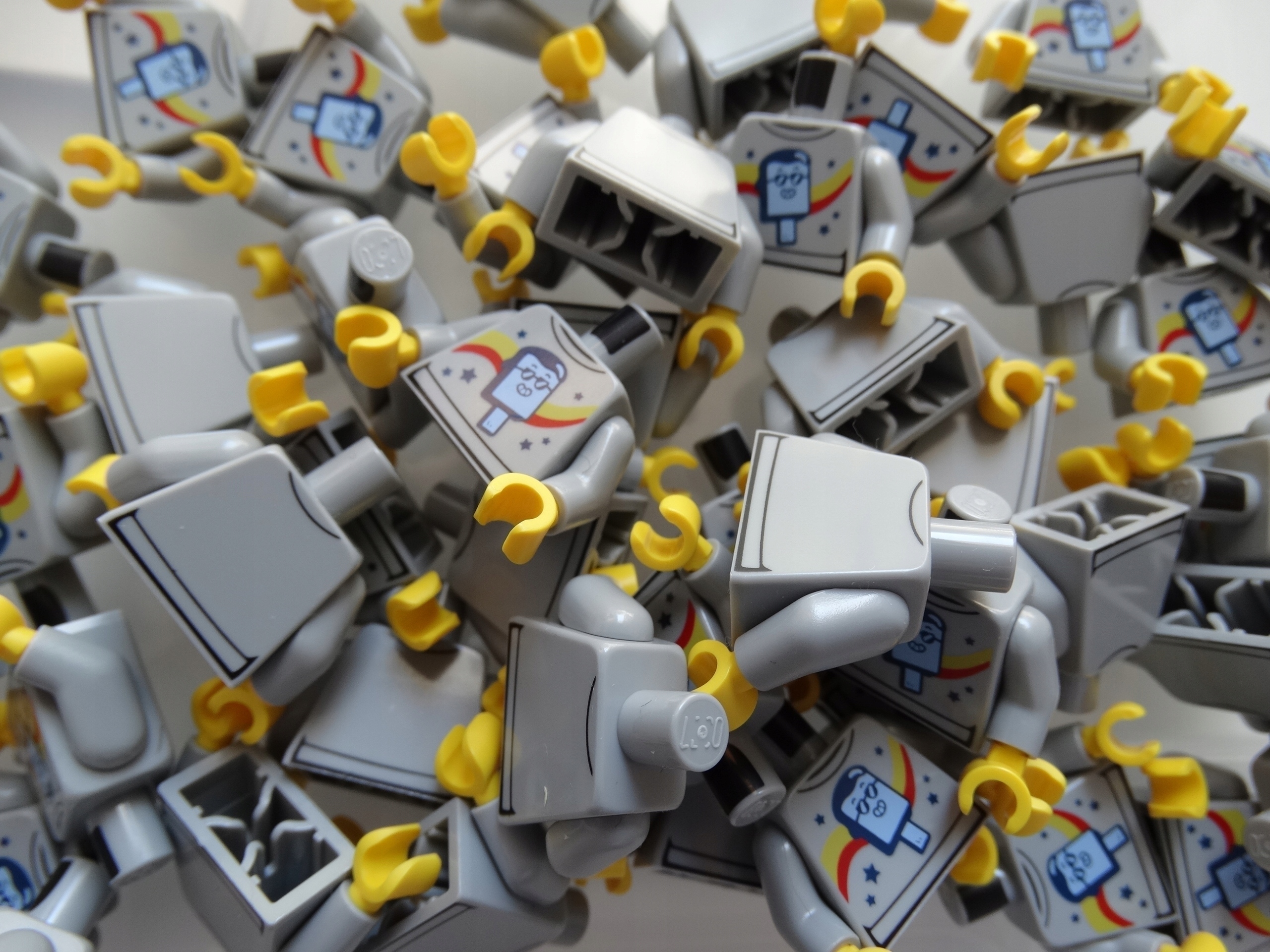 LEGO Tors Sweter 973pb4760c01 Light Bluish Gray 2 szt NOWE • Cena ...