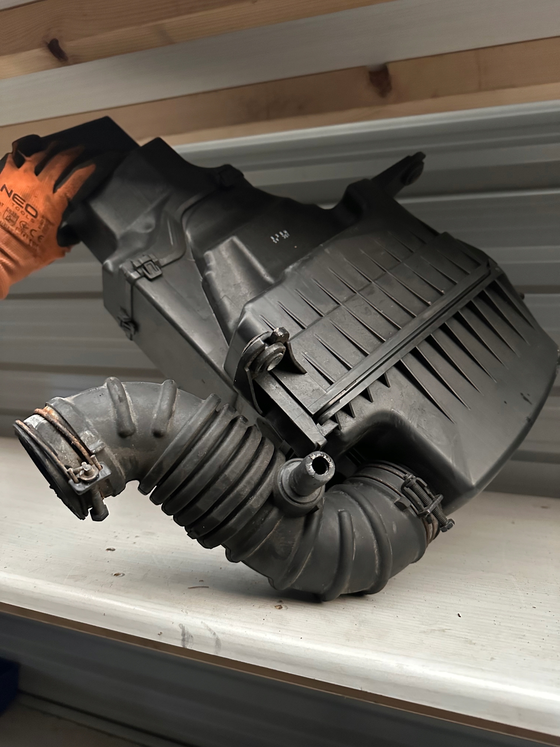 OBUDOWA FILTRA POWIETRZA HYUNDAI IX20 28112-1P100 KIA VENGA za 370 ...