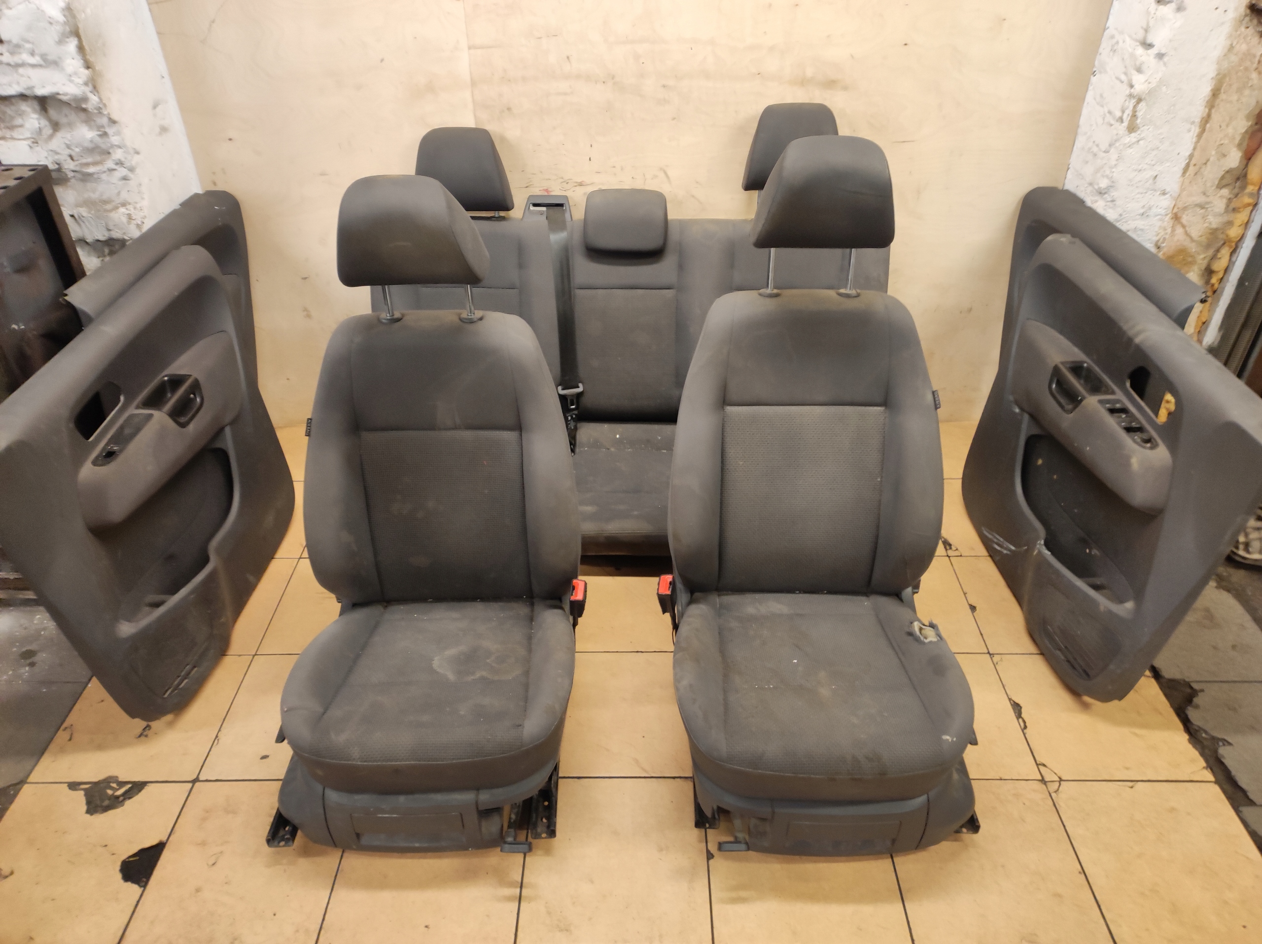 Wnętrze fotele kanapa tapicerki Amarok za 990 zł z Błotnica - Allegro ...