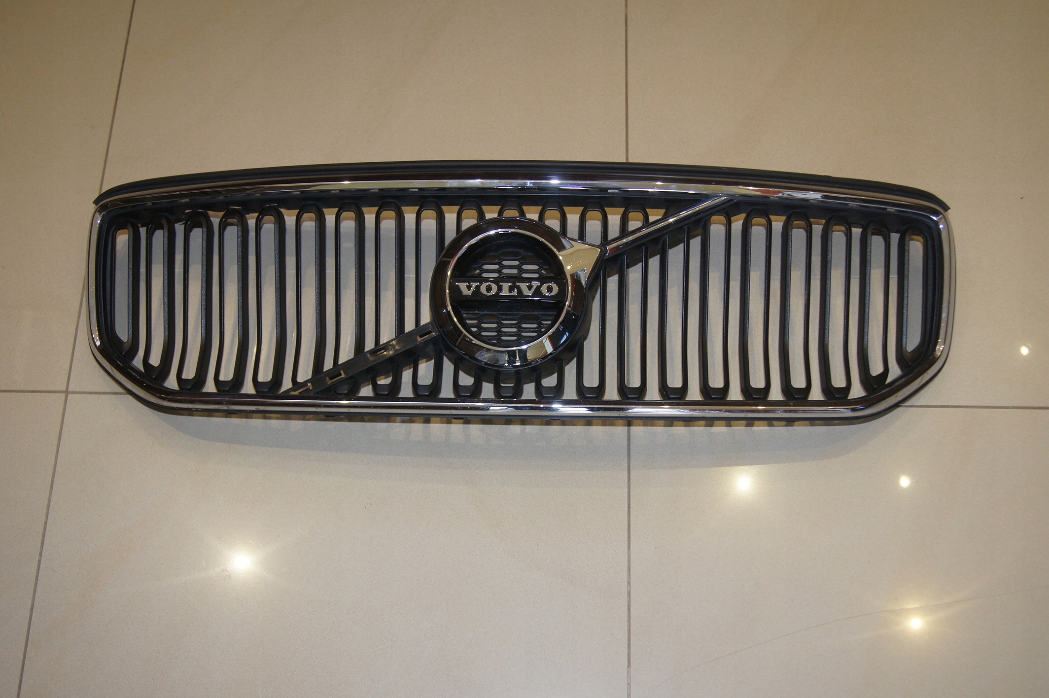 Volvo OE 31457342 atrapa grill - porównaj ceny - Allegro.pl