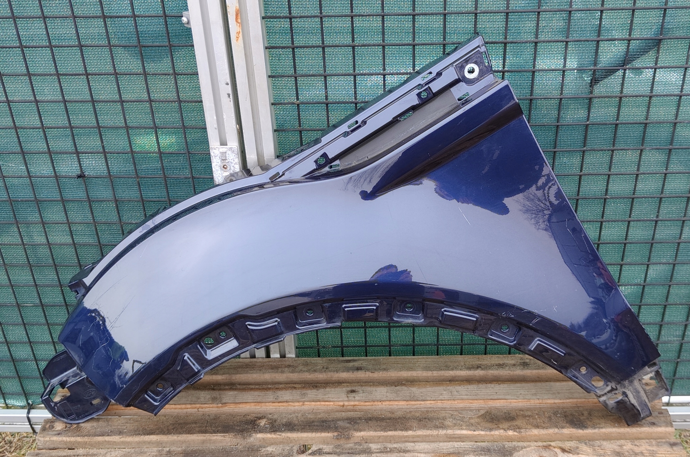 Land Rover OE LR066935 błotnik - porównaj ceny - Allegro.pl