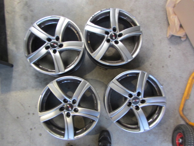 Felga aluminiowa Alutec 7.5" x 17" 5x114.3 za 1380.00PLN z Żegrówko ...