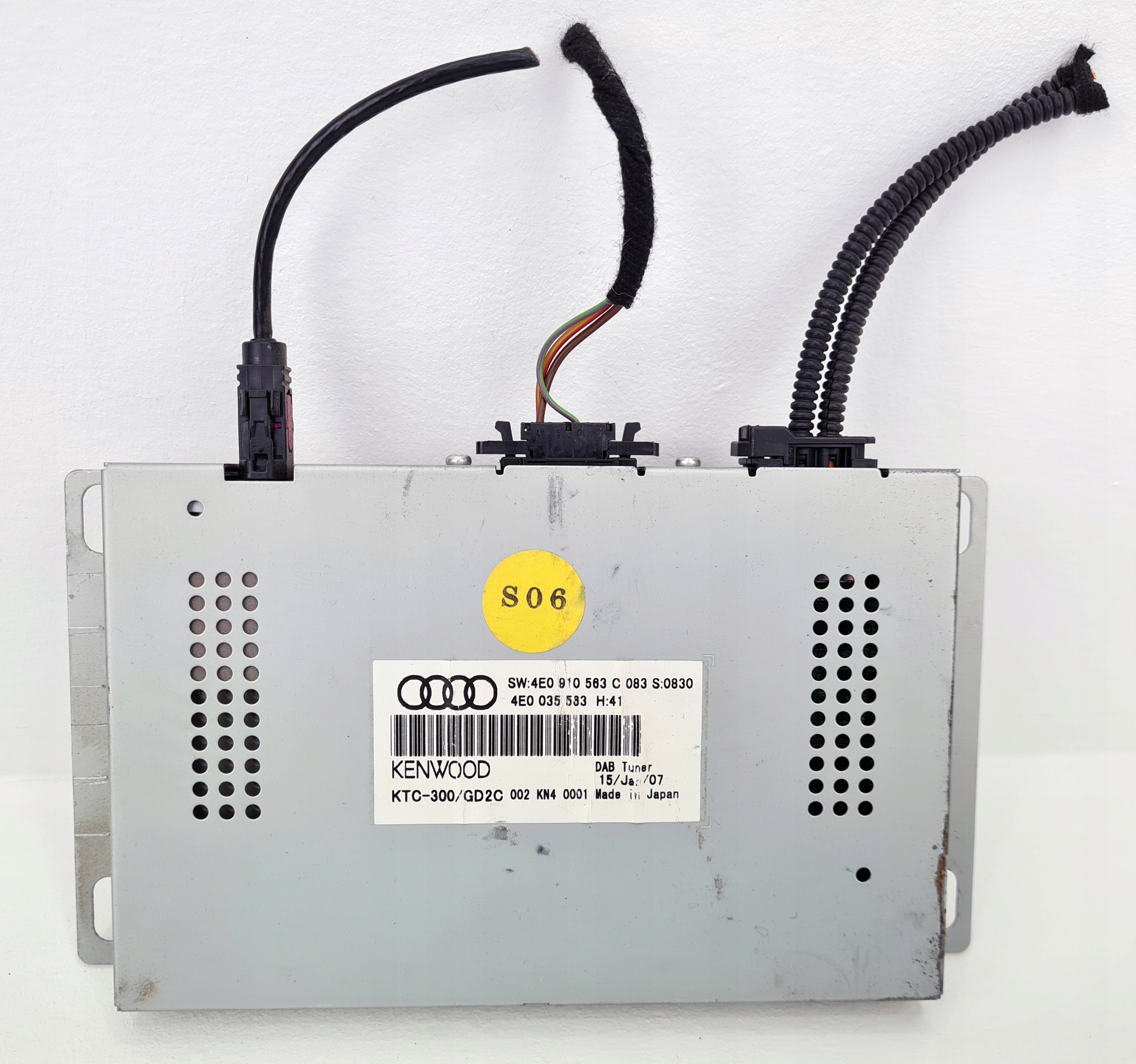 AUDI A6 C6 A8 D3 TUNER MODUŁ RADIA 4E0035583H AUDI A6 C6 A8 D3 TUNER MODUŁ RADIA 4E0035583H za ...