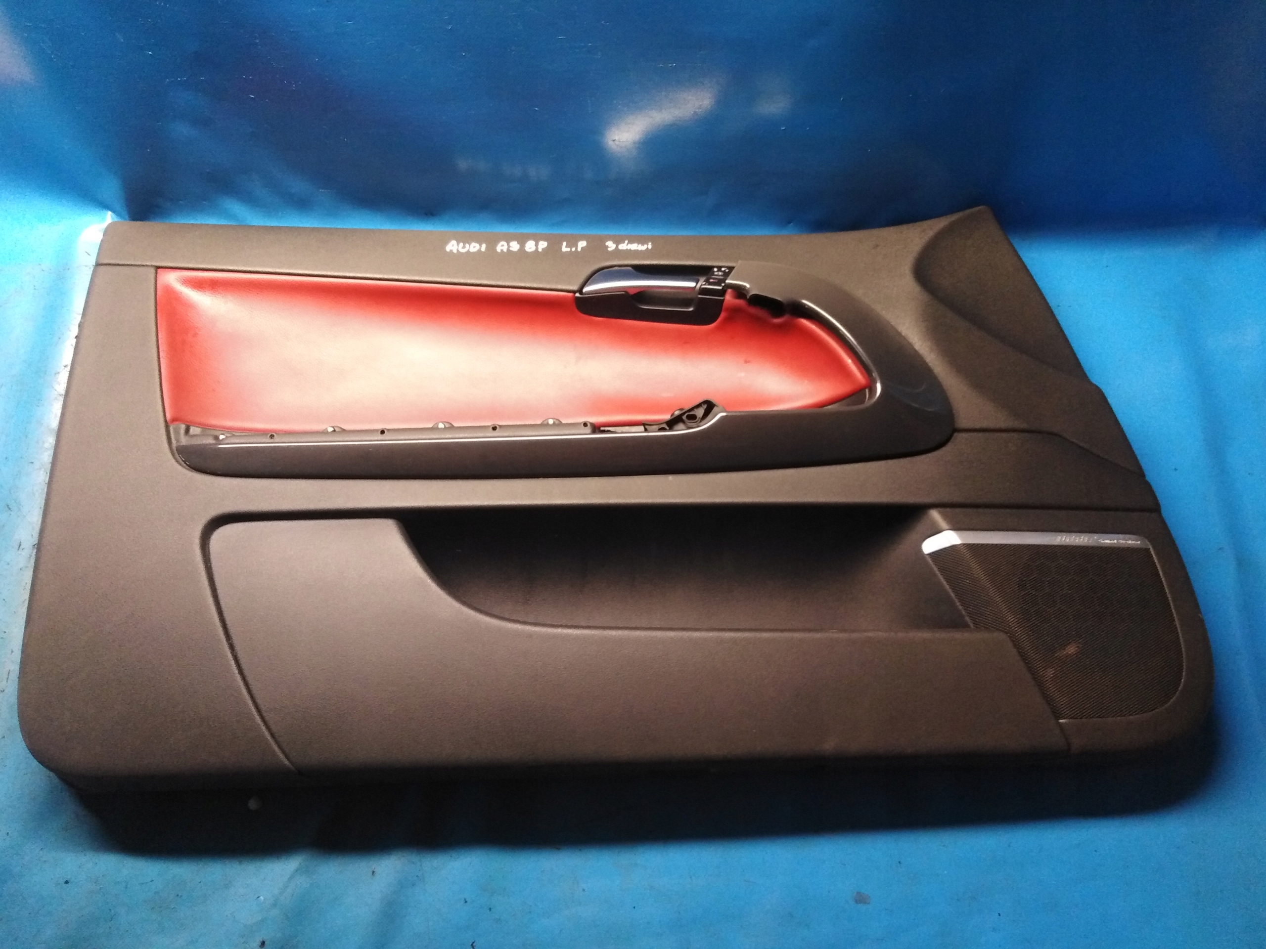 BOCZEK TAPICERKA DRZWI LEWY PRZÓD AUDI A3 8P 3D AMULETTROT za 187.34PLN z Biała Nyska - Allegro ...