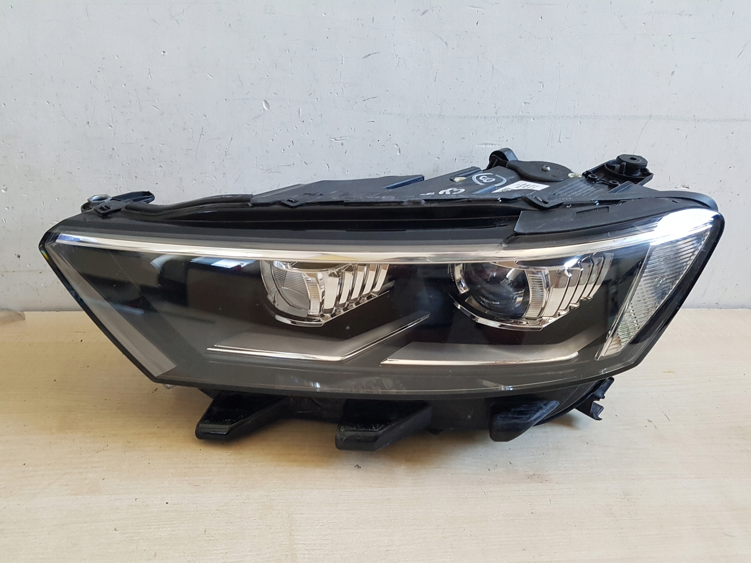 VW T-ROC T ROC lewy reflektor lampa LED 2GA941035P za 699.00PLN z ...