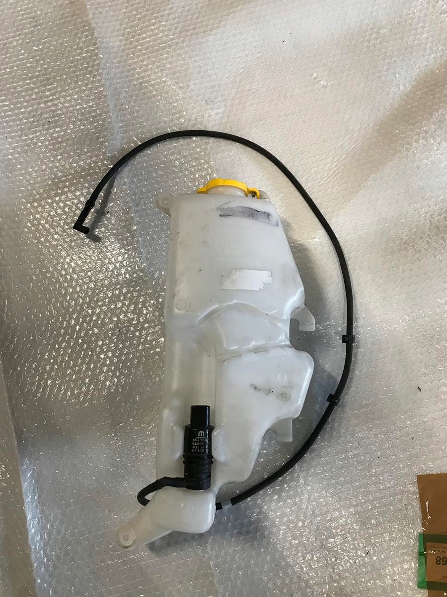 DODGE RAM DT 2019-2022 ZBIORNIK SPRYSKIWACZY za 400.00PLN z SOKOŁÓW ...