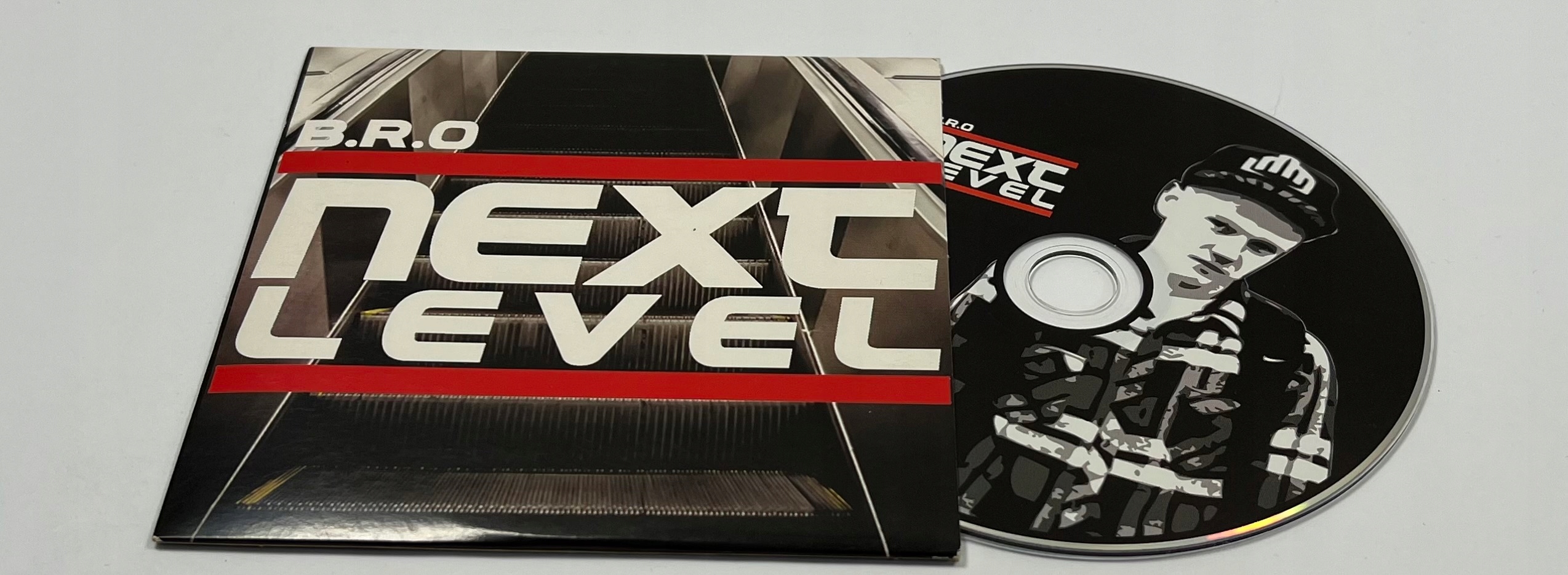 Купить БРО - СЛЕДУЮЩИЙ УРОВЕНЬ [CD]: отзывы, фото и характеристики на Aredi.ru (13685631399)