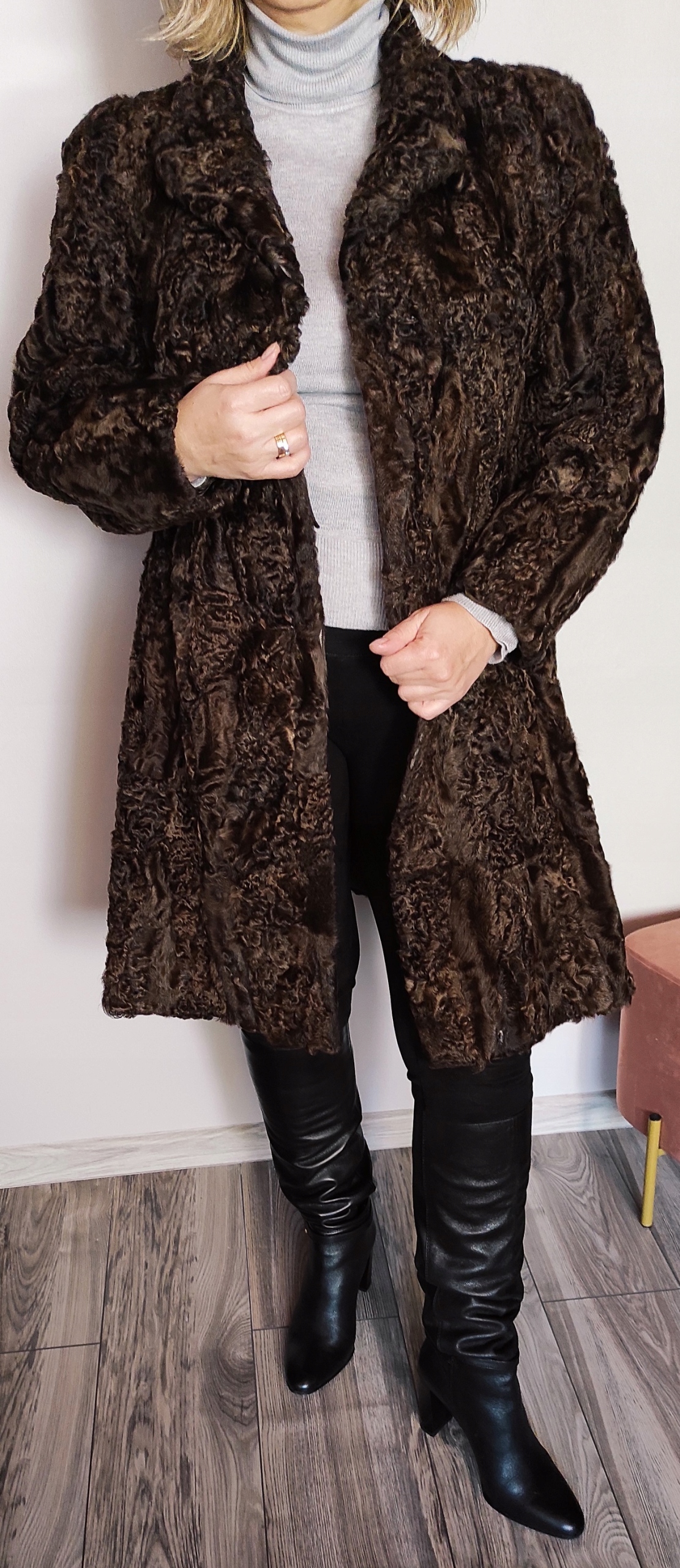 Garanti Futro Naturalne Karakuły - Kożuchy i futra damskie - Największy ...