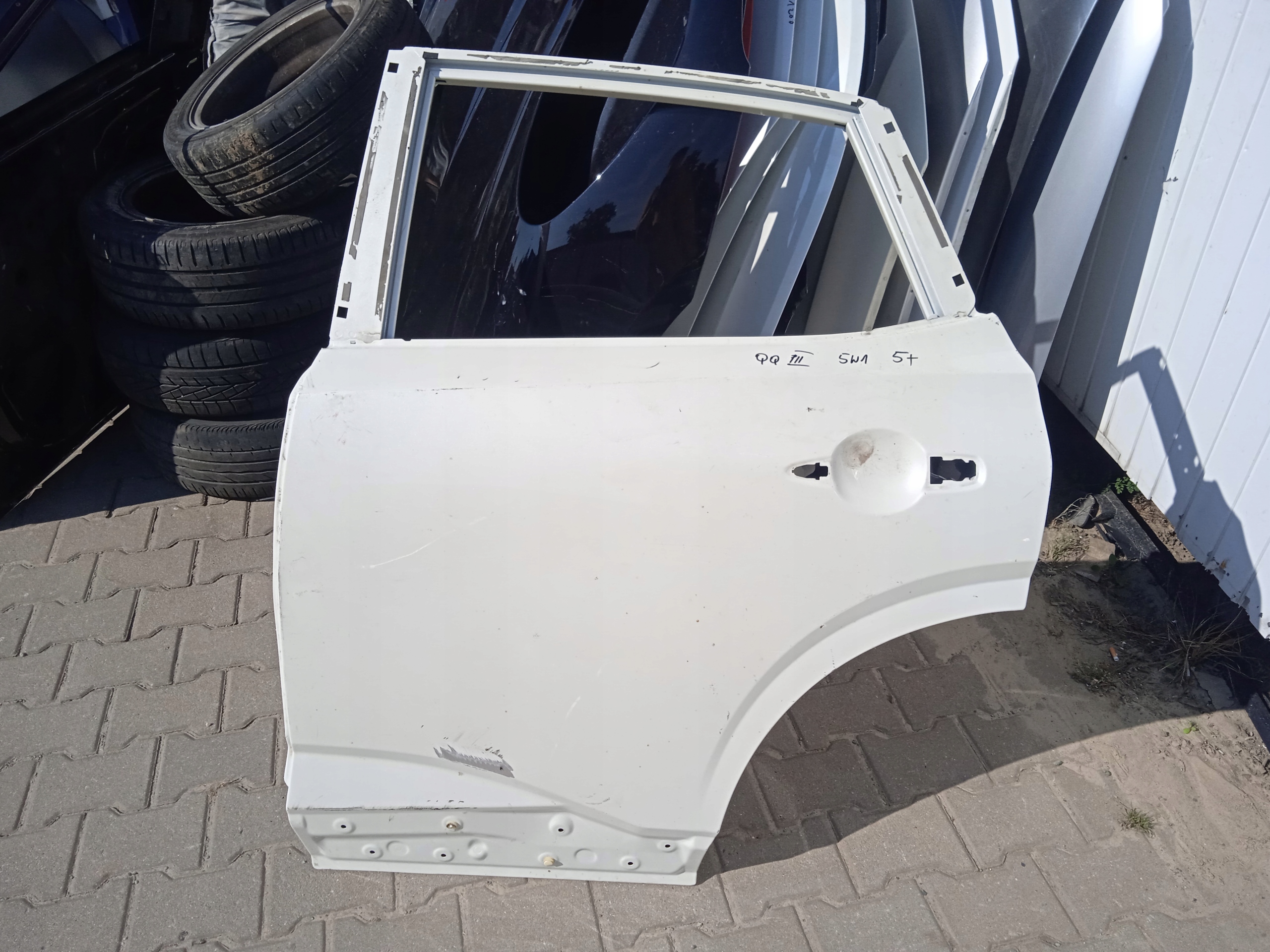 NIssan Qashqai J12 III drzwi tylne lewe NIssan Qashqai J12 III drzwi ... NIssan Qashqai J12 III drzwi tylne lewe NIssan Qashqai J12 III drzwi ...