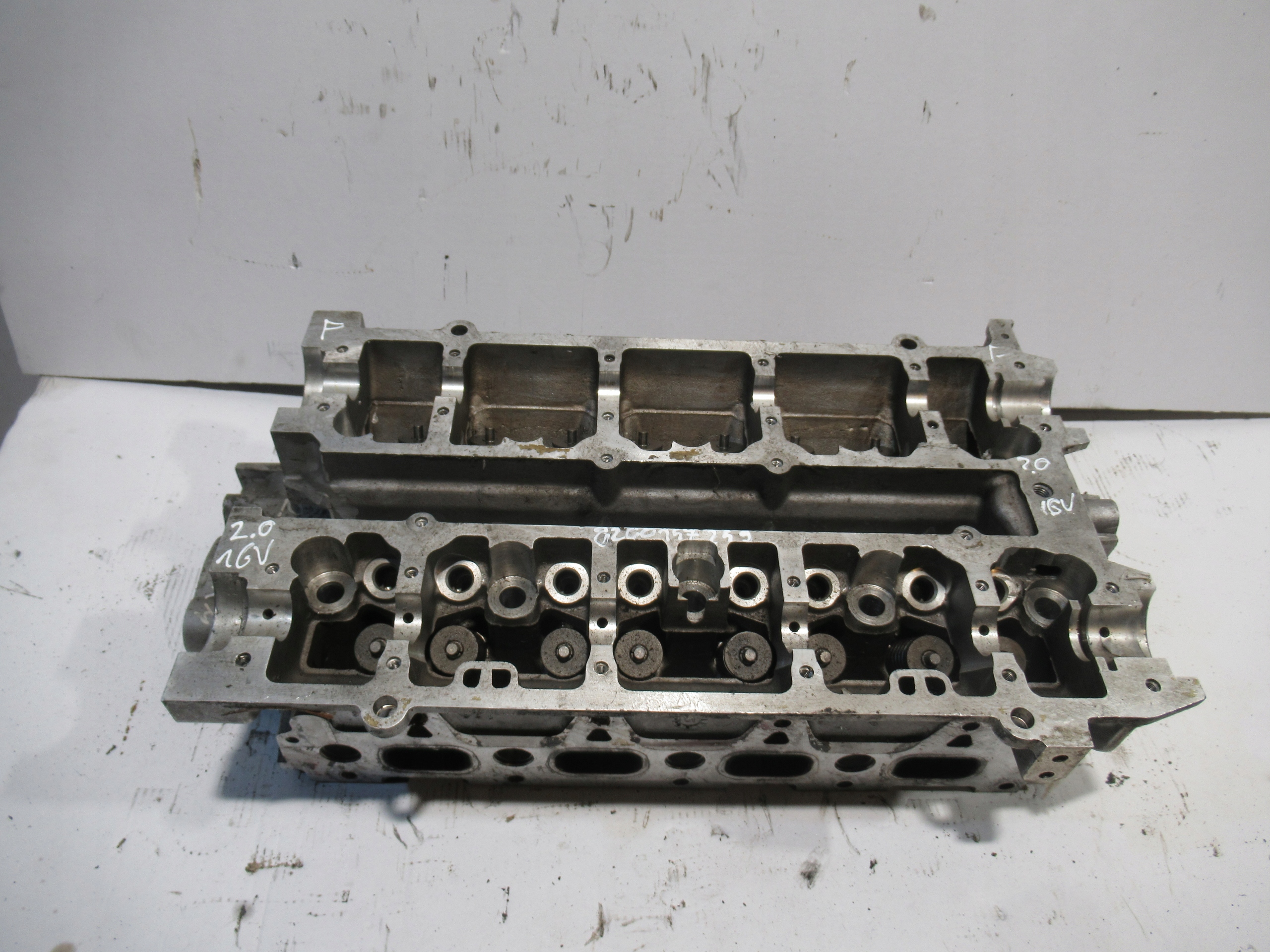 Głowica silnika 8200157259 Renault Laguna II 2.0 za 300.00PLN z ...