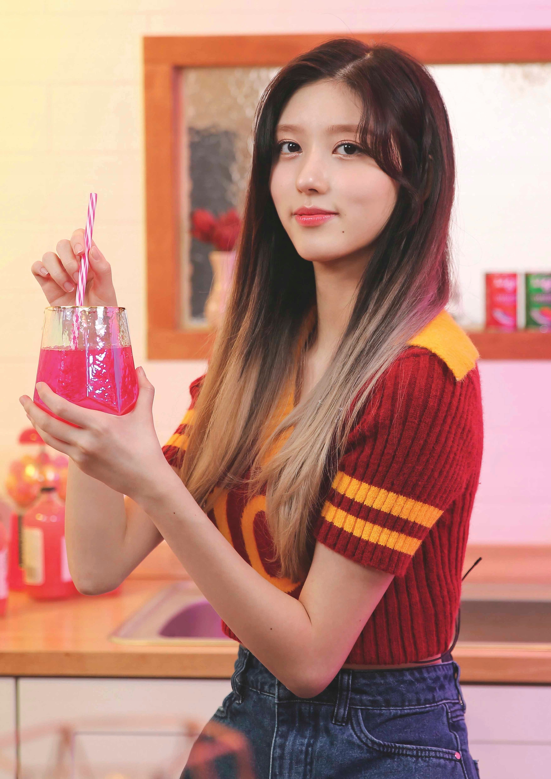 Plakat A1 IVE K-Pop Kpop Gaeul Kim Ga-eul 13726598018 - Sklepy, Opinie, Ceny w Allegro