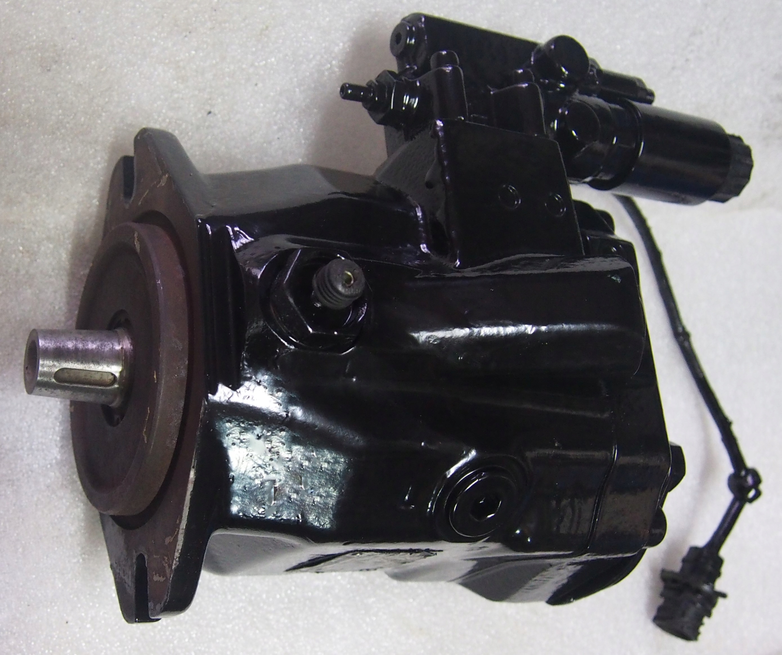 Pompa Volvo SN 30887504, R902415267, CNR11116699 za 8918.00PLN z ...