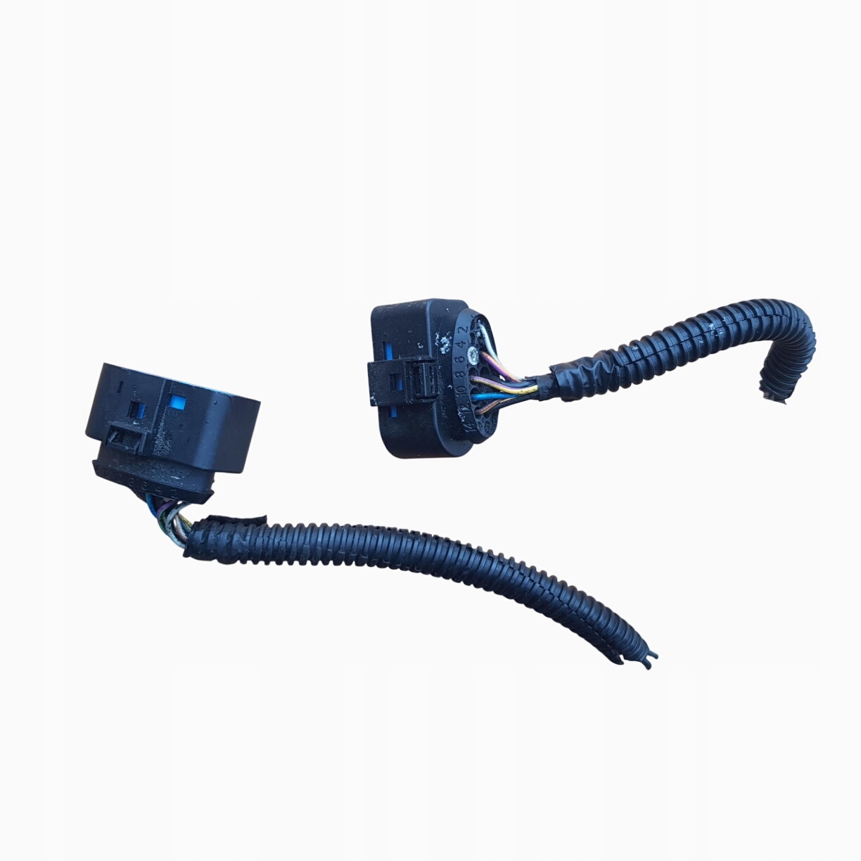 FORD FOCUS MK3 KOMBI HB 11-18R WTYCZKA KOSTKA REFLEKTORA LAMPY PRZÓD PRAWA za 50.00PLN z ...