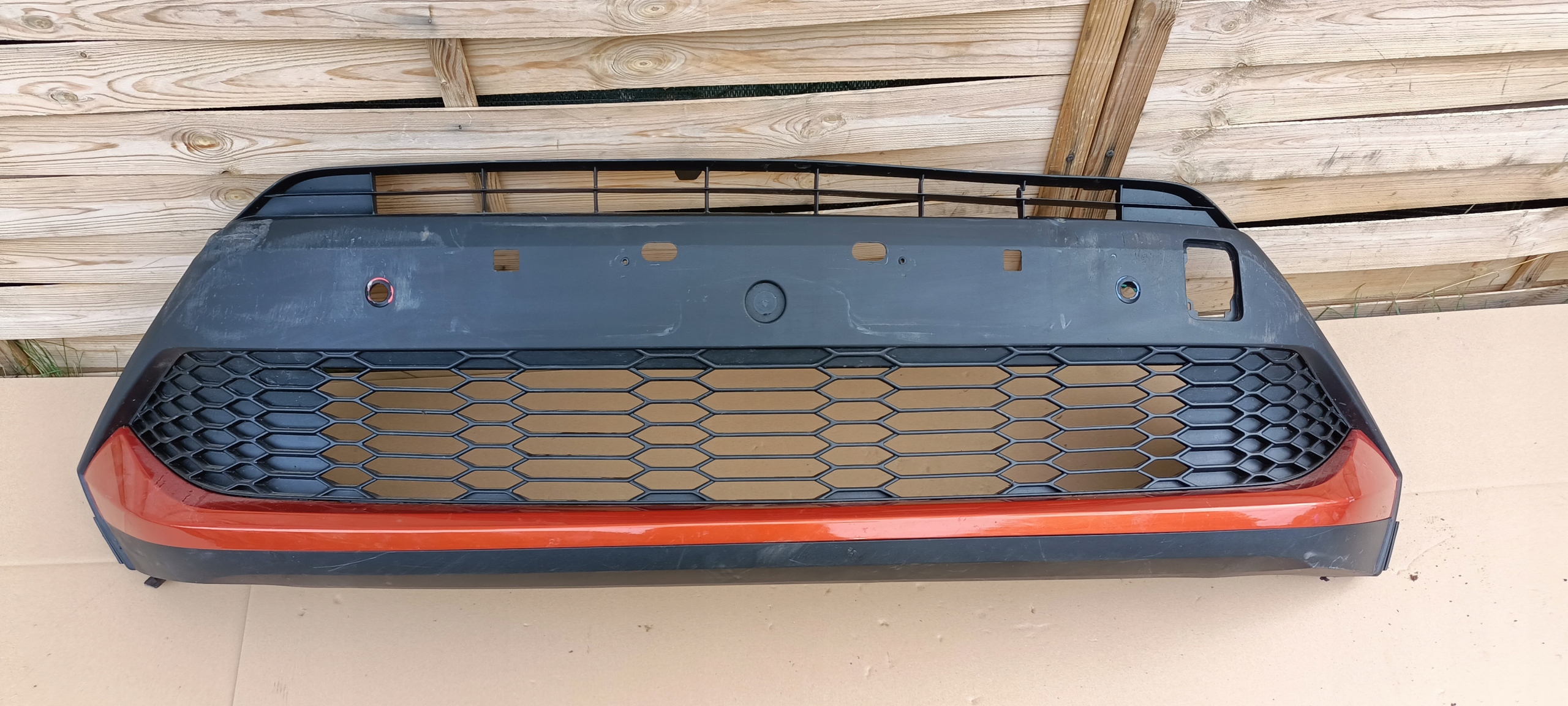 KRATKA ŚRODKOWA ATRAPA TOYOTA CHR LIFT 52129-F4110 52129-F4110 ...