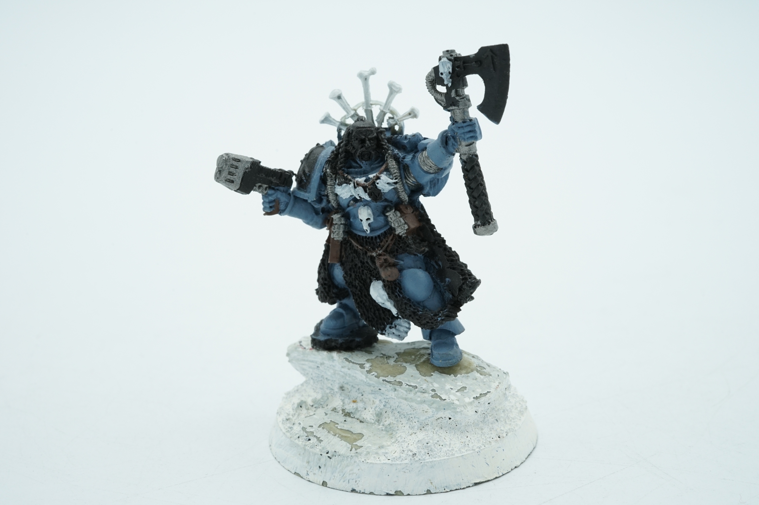 Warhammer 40K Space Wolves Rune Priest figurka finecast - Stan: Używany ...