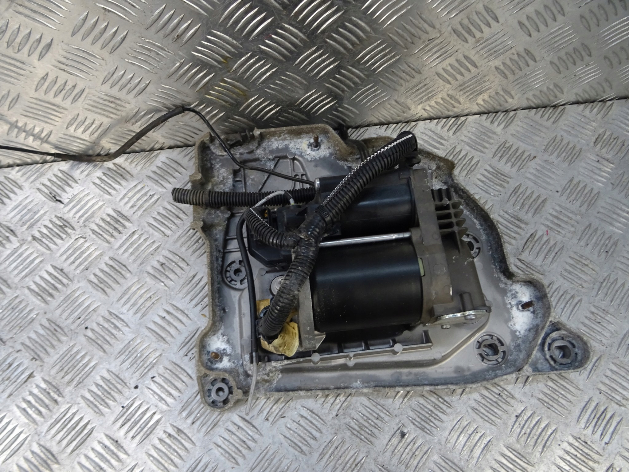 Citroen OE 9801906980 pompa zawieszenia kompresor • Cena, Opinie - Allegro