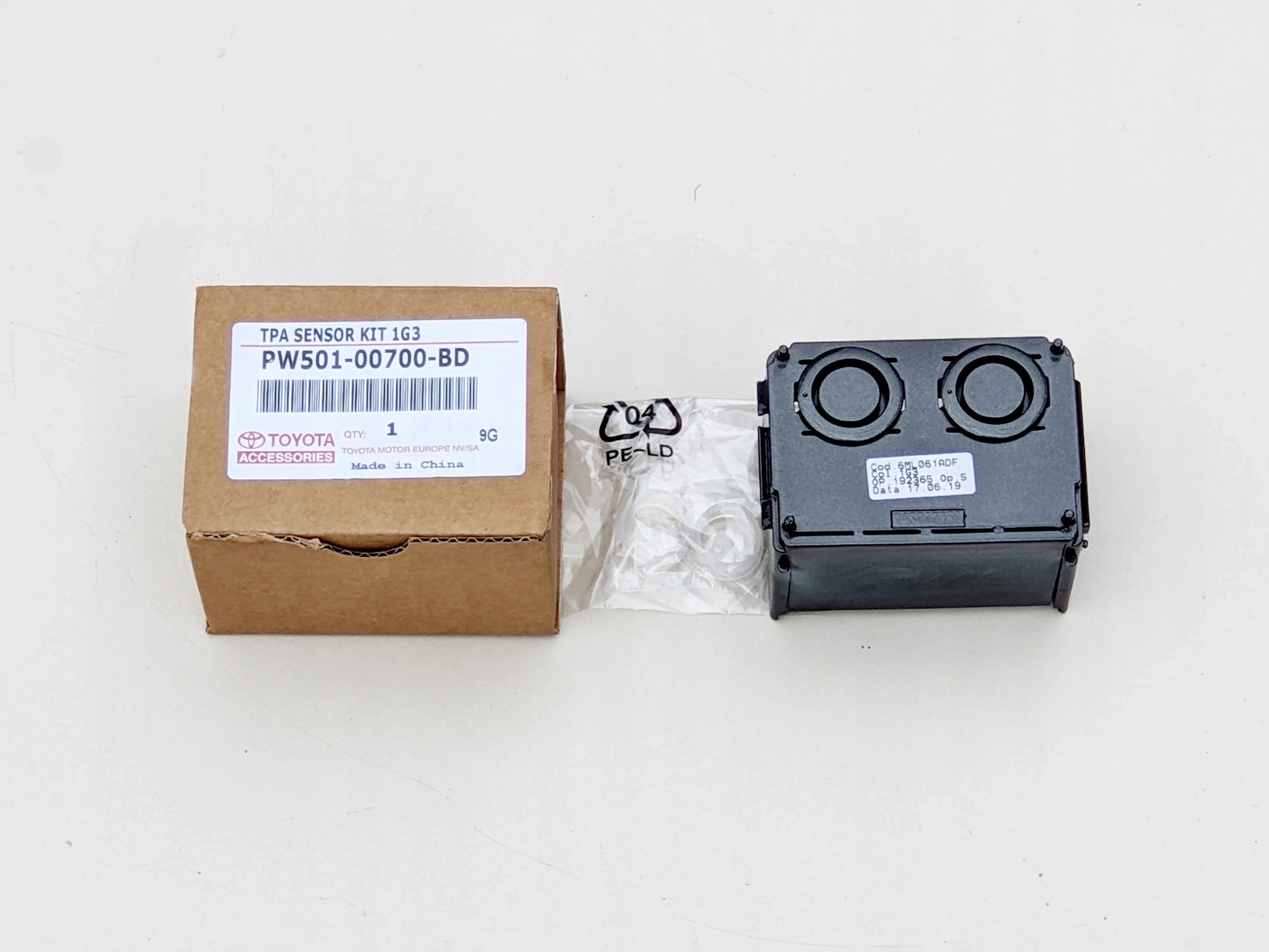 Toyota czujnik parkowania PDC przód PW501-00700-BD - porównaj ceny ...