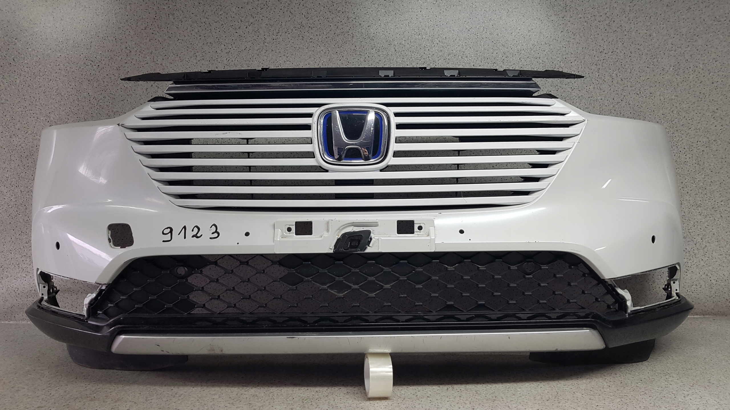 HONDA HR-V III 3 2021 - ZDERZAK PRZÓD 9123 za 3499.00PLN z GIEŁDA POZNAŃ , TARNOWO PODGÓRNE ...