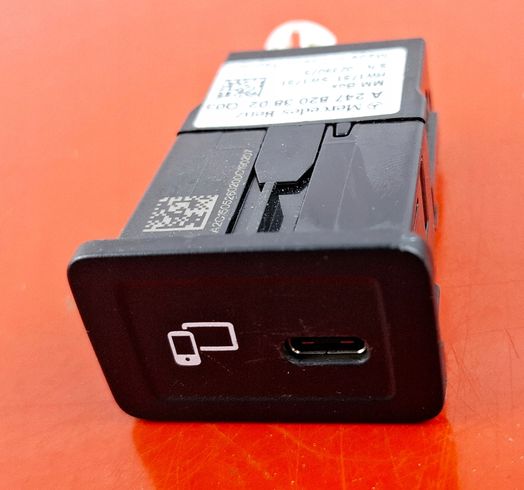 MERCEDES W247 GNIAZDO PORT USB-C A2478203802 • Cena, Opinie - Allegro