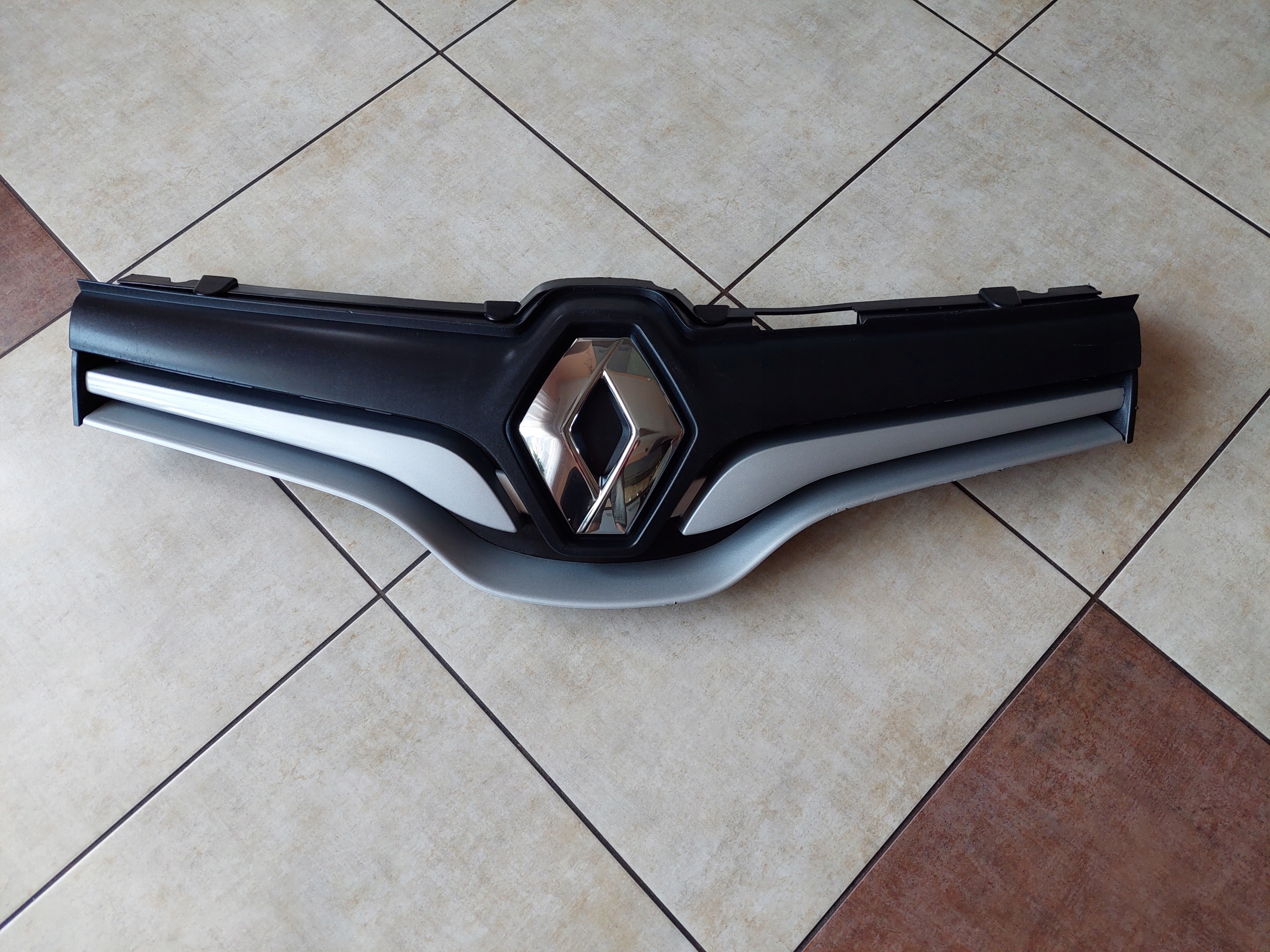 GRILL - ATRAPA - RENAULT KANGOO II - LIFT - 2013 • Cena, Opinie - Allegro