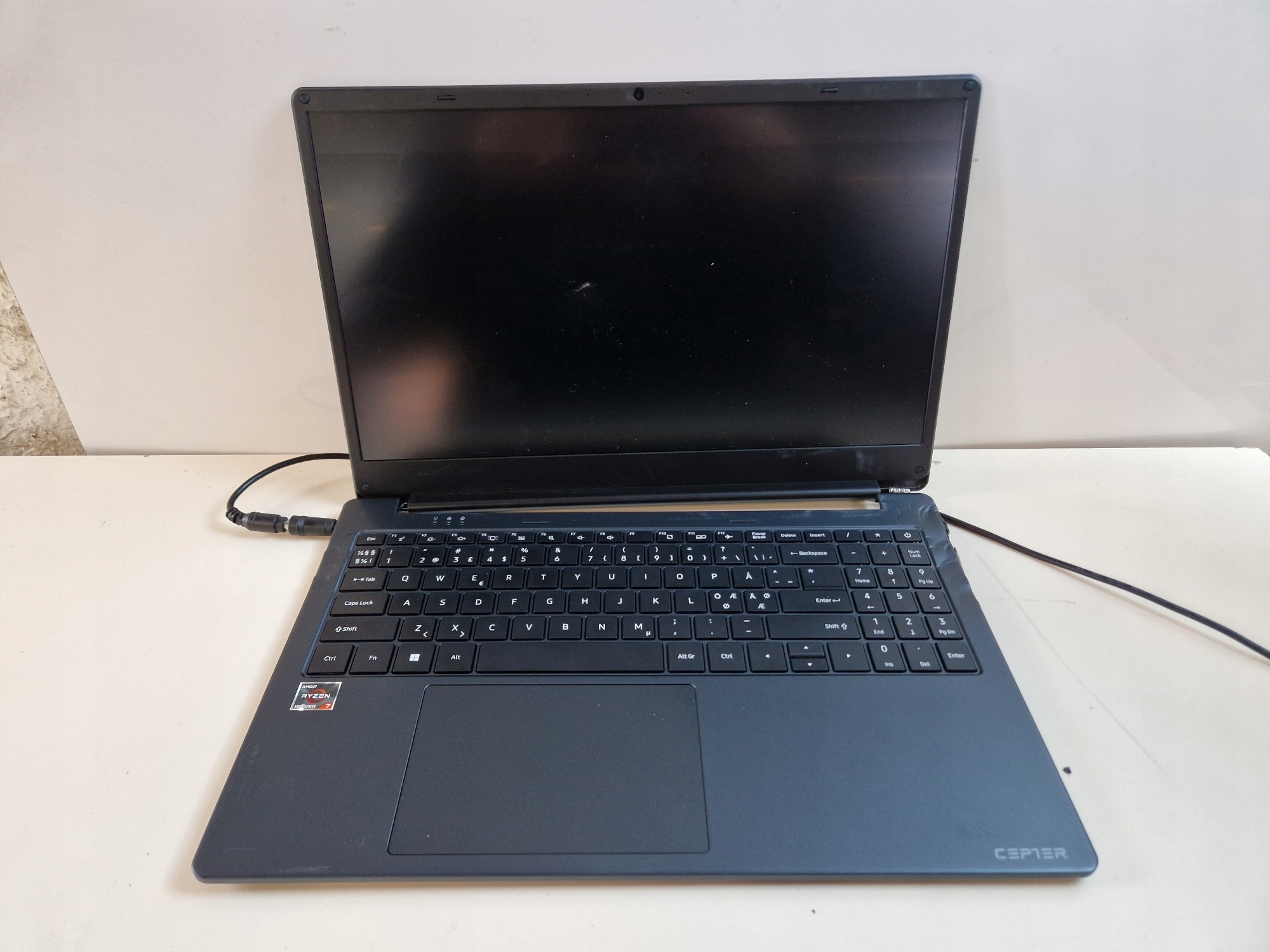 Cepter Cloud 15.6" R7/16/512 (2260492) - Sklep, Opinie, Cena w Allegro