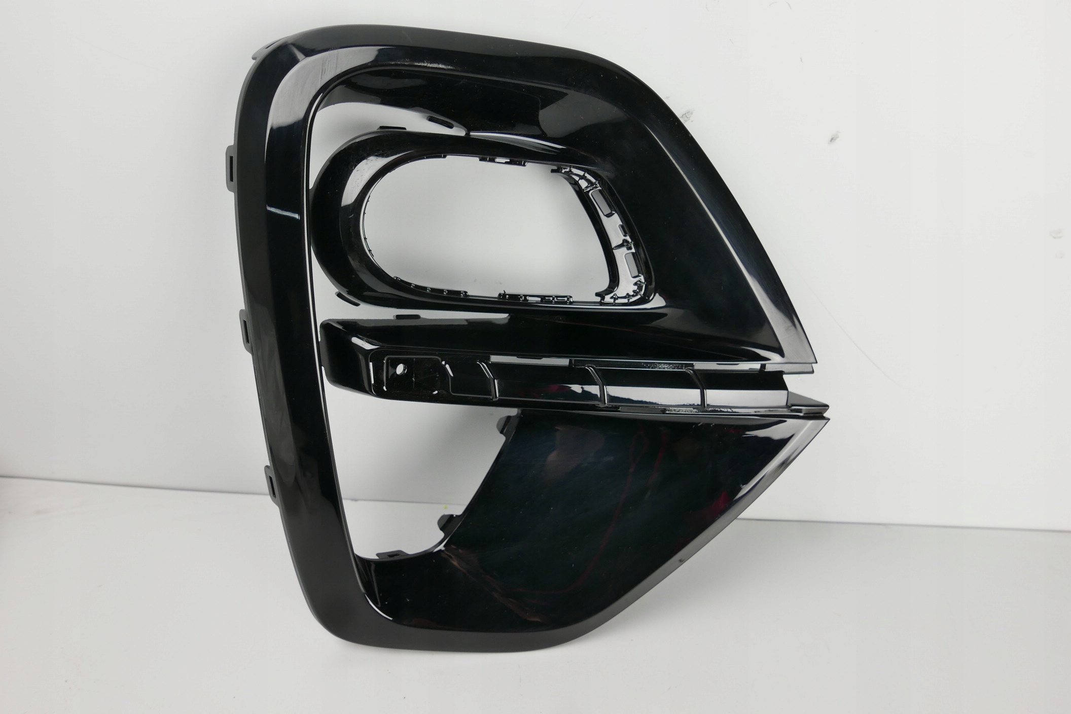 A2128851523 2128851523 A2128851523 2128851523 - Решітка бампера ...