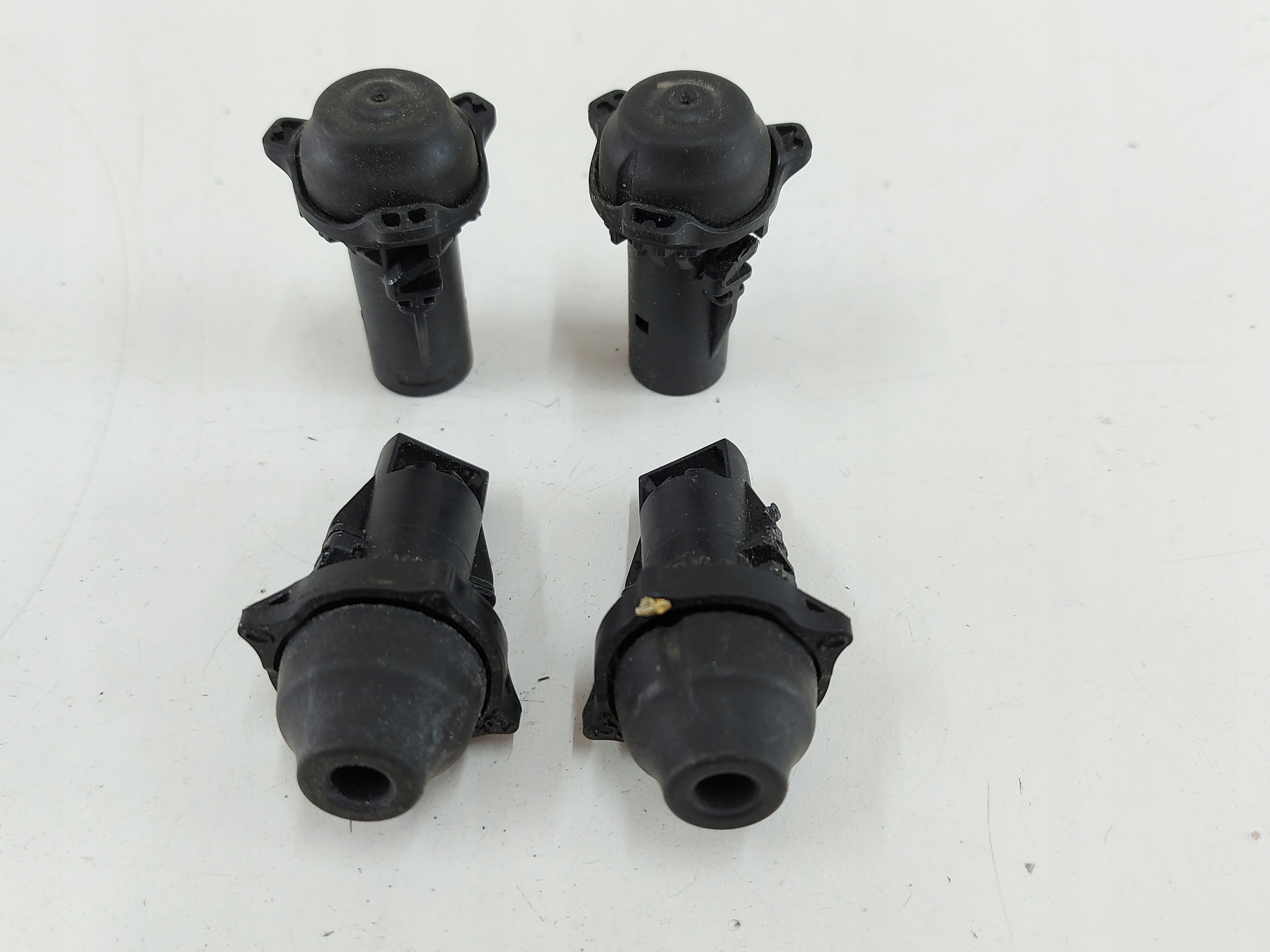 SANDERO III odbój maski SANDERO III odbój maski - DACIA SANDERO III ...