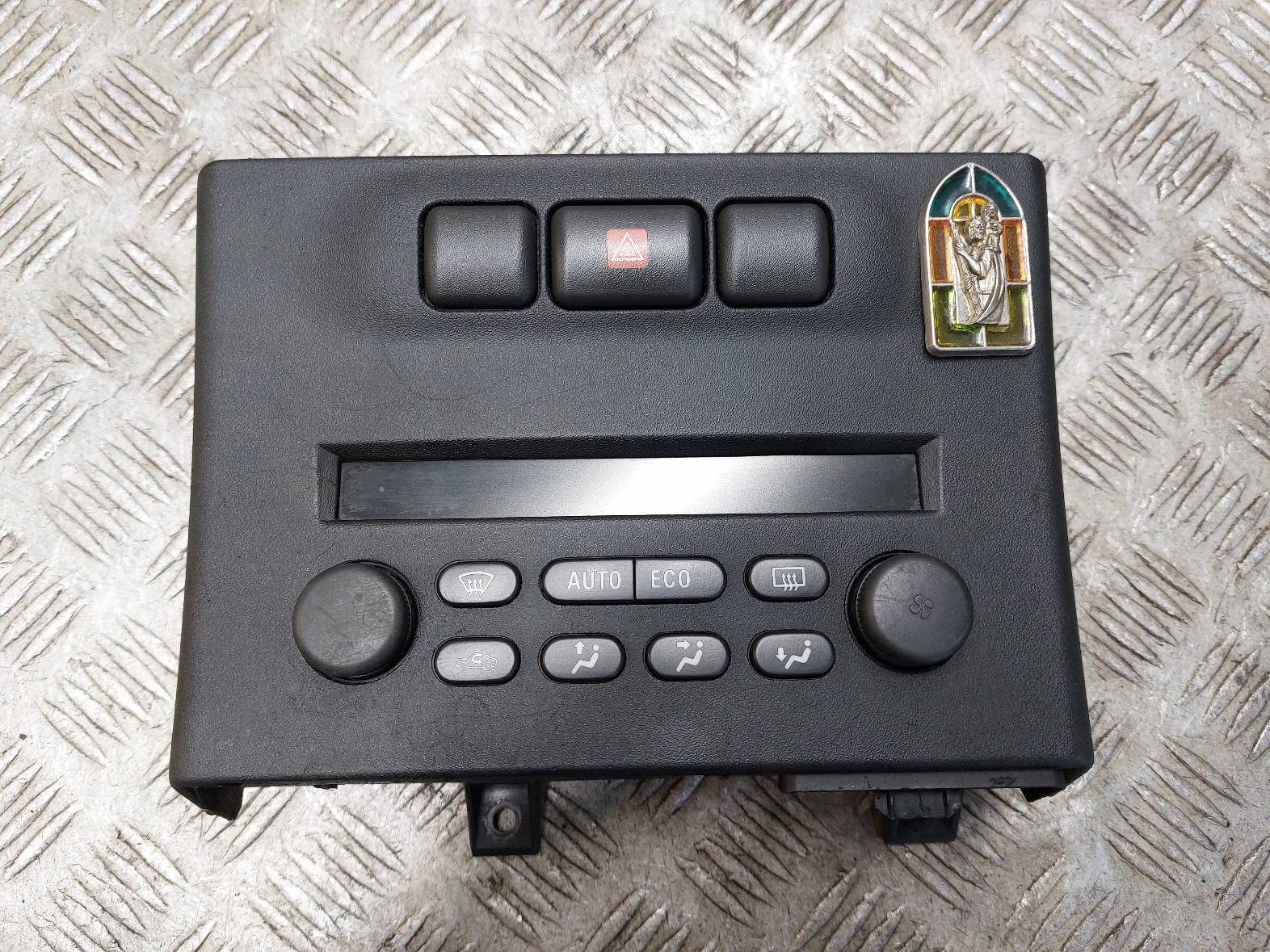 PANEL NAWIEWU OPEL ZAFIRA A LIFT 024459929 024459929 za 170 zł z ...