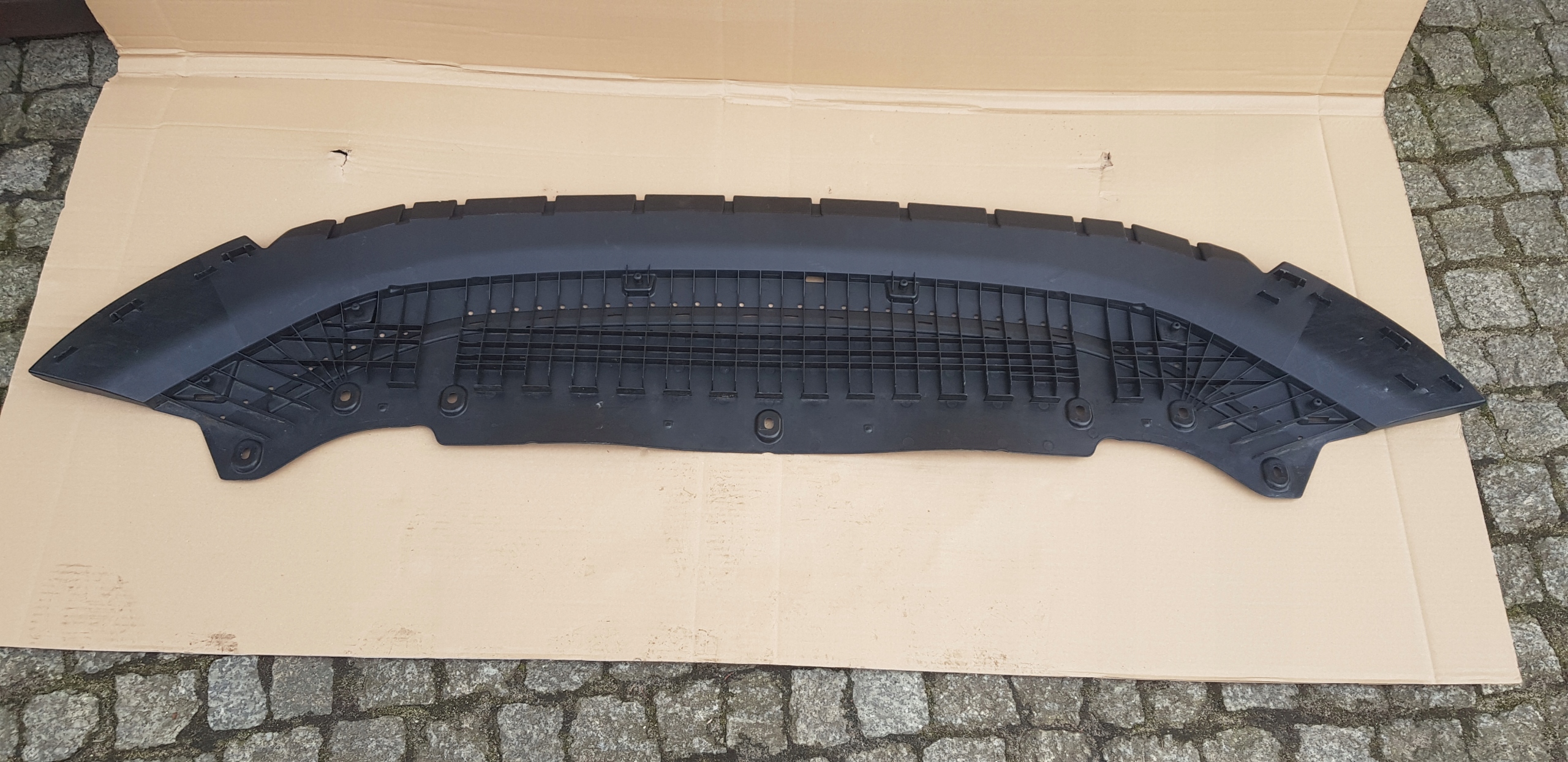 AUDI A6 C8 OSŁONA POD ZDERZAK 4K0807611 17-20r 4K0807611 za 230 zł z ...