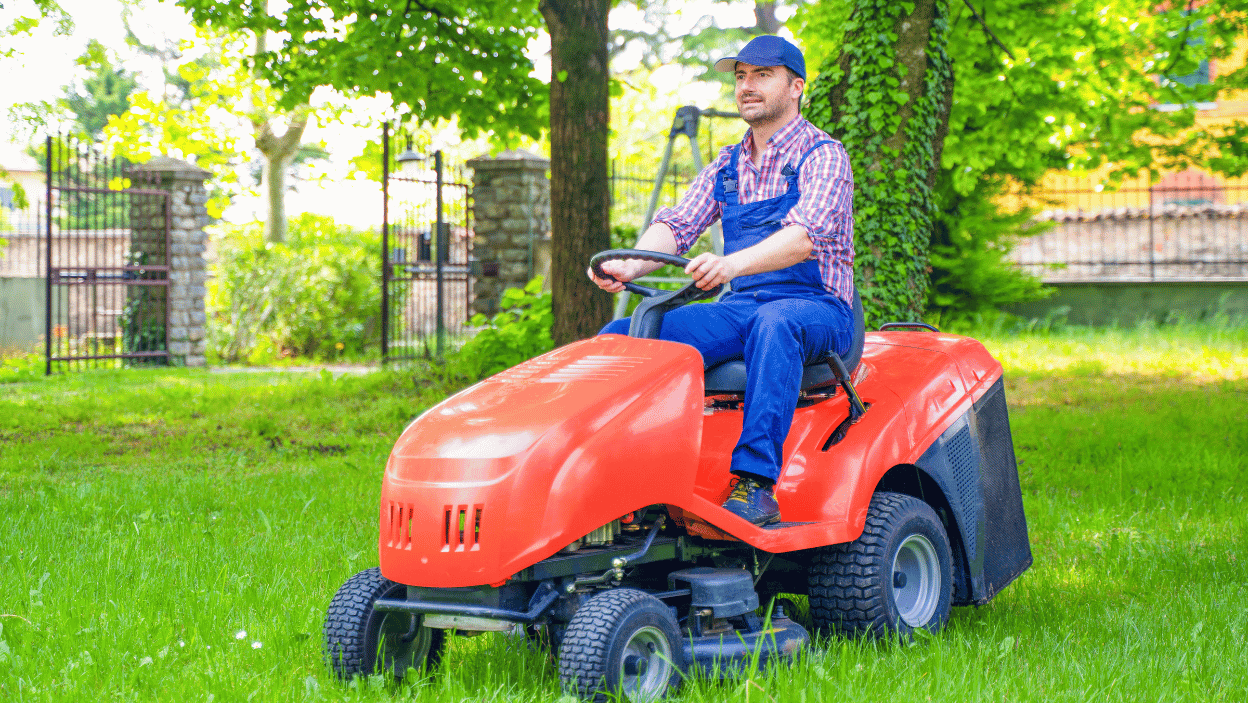 Jaką kosiarkę traktorek kupić? Oto kluczowe wskazówki które podaje ...