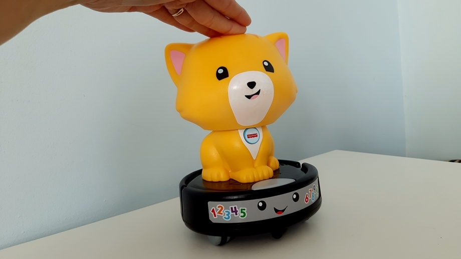 Kot na odkurzaczu – recenzja zabawki Fisher Price - Allegro.pl
