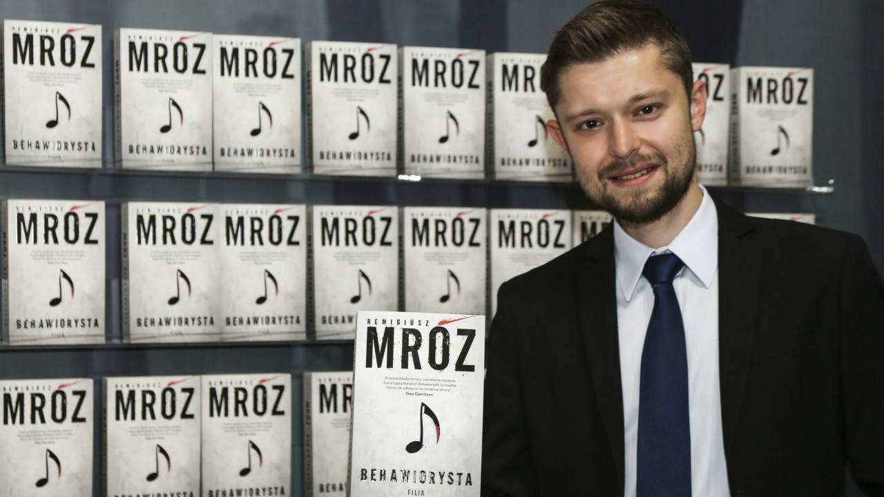 Chyłka czy Forst? A może Zaorski? W jakiej kolejności czytać książki ...